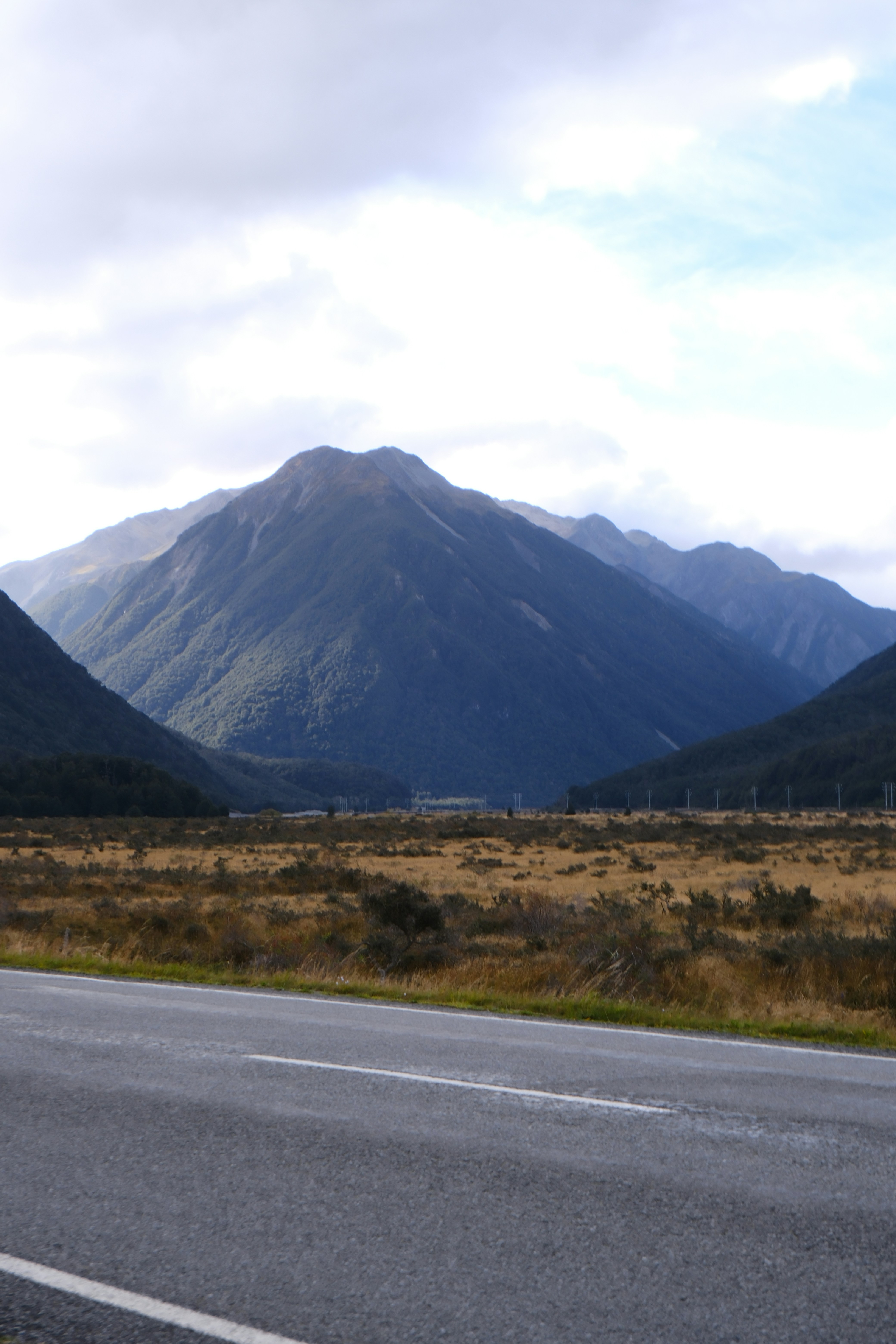 Midland Range: A Windswept Highway Beneath Quiet Peaks