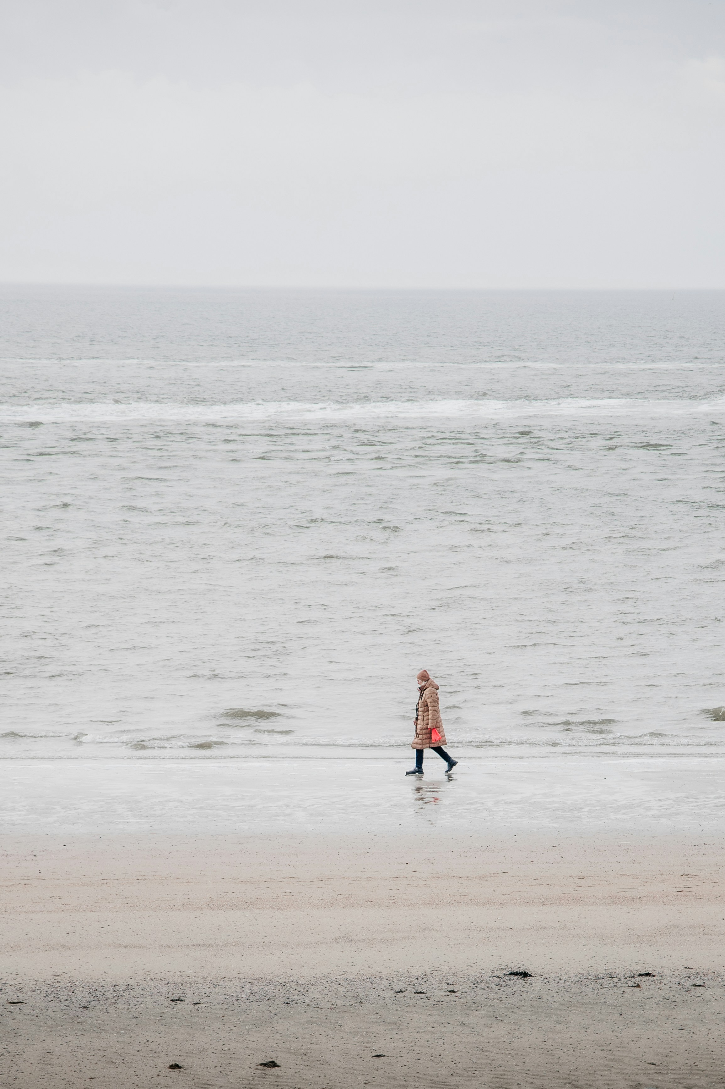 Coastal Stroll at the Edge of Dusk