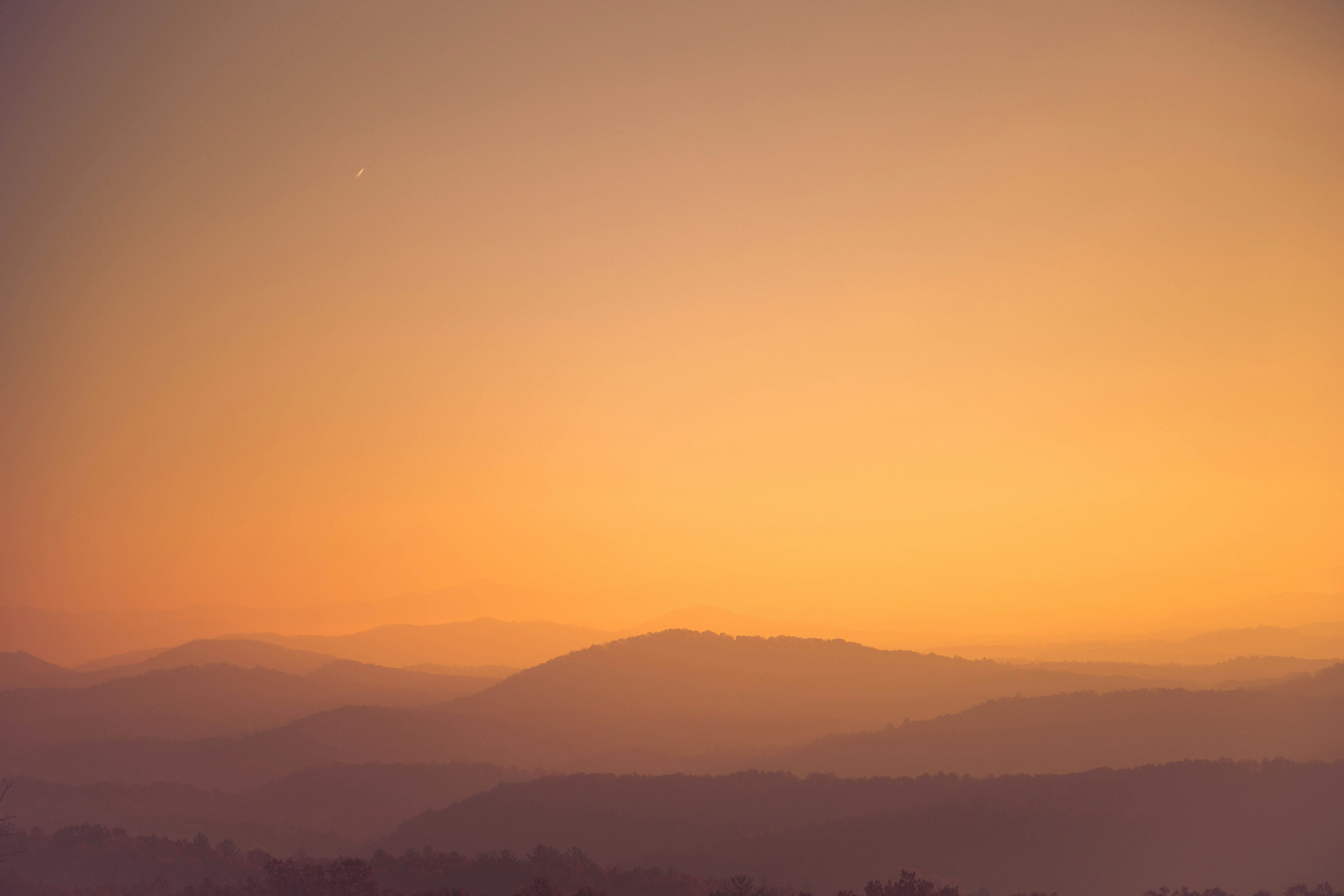 Layers of Dusk: Quiet Hills in Golden Quietude