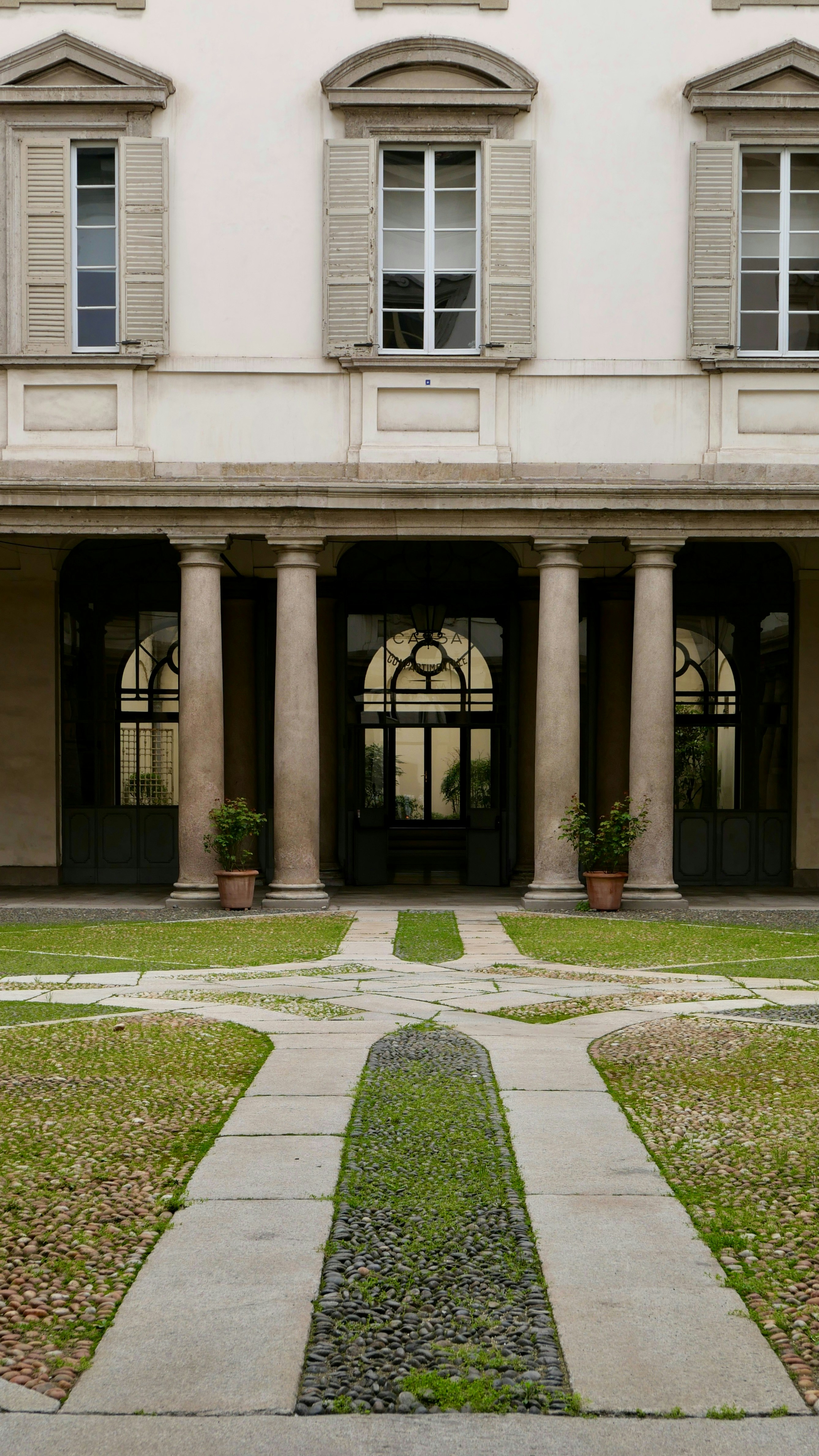 Courtyard Columns and Arcaded Entrance
