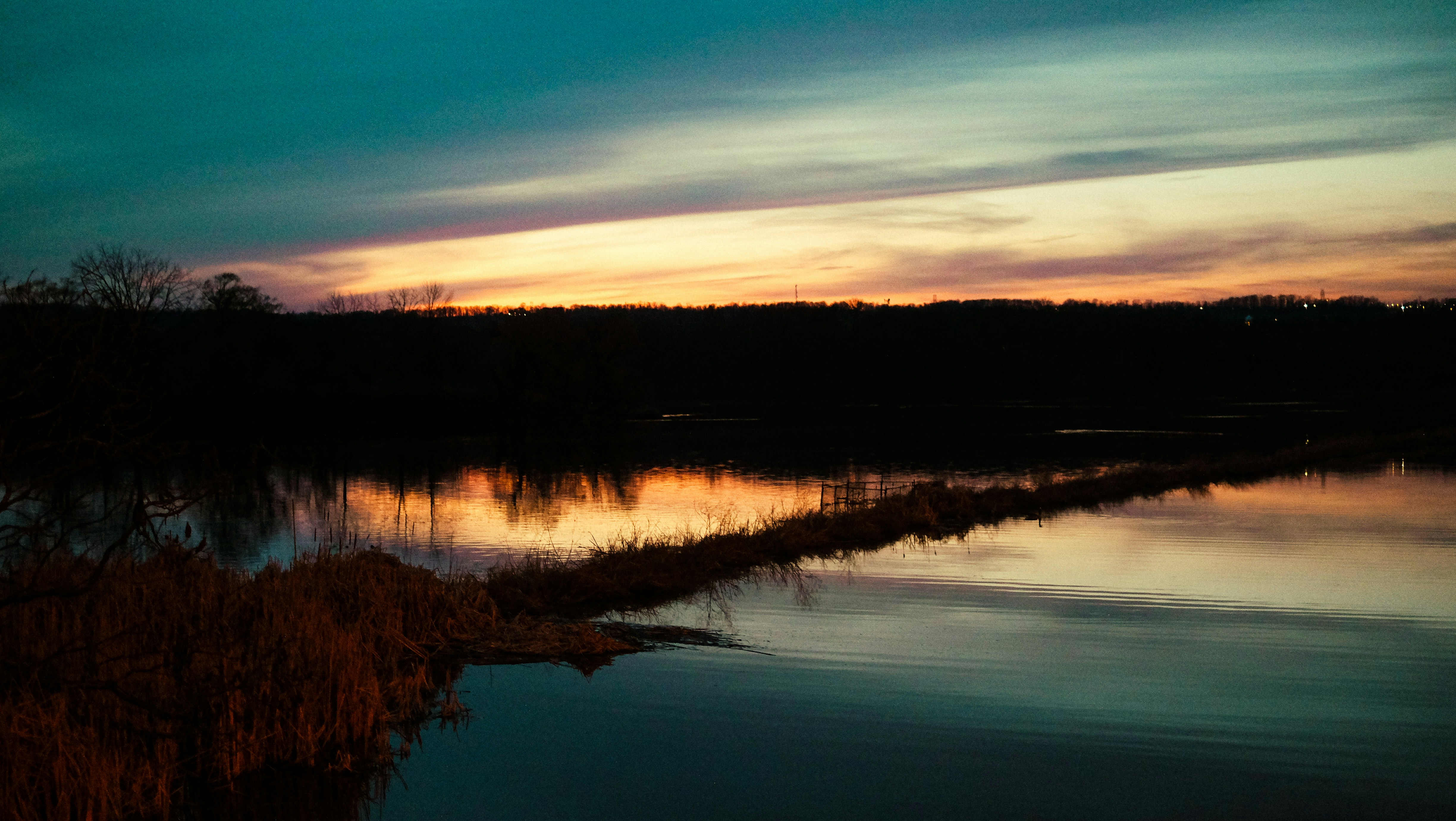 Twilight Edge: River Mirror under a Velvet Sky