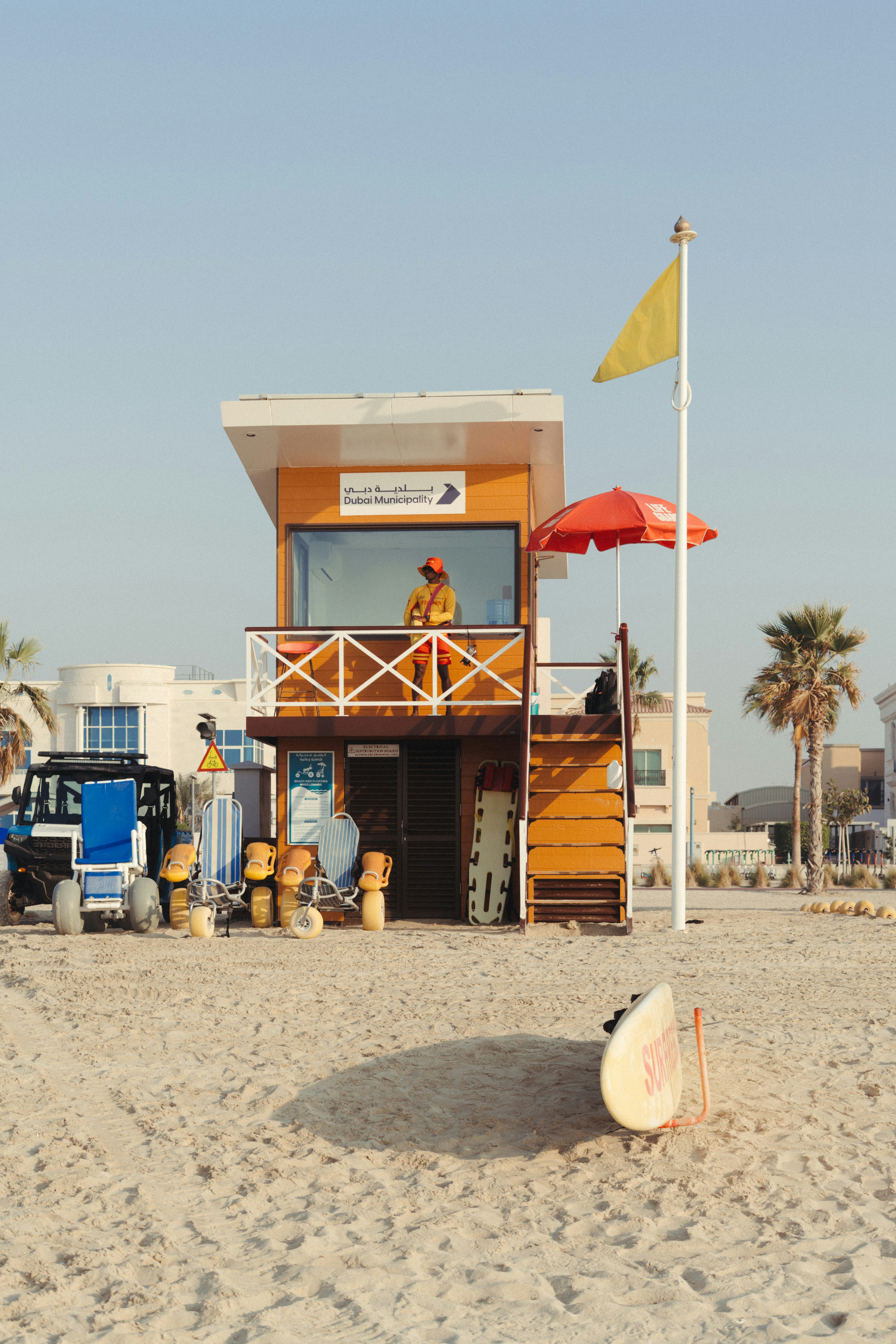 Lifeguard Tower in Desert Beachlight
