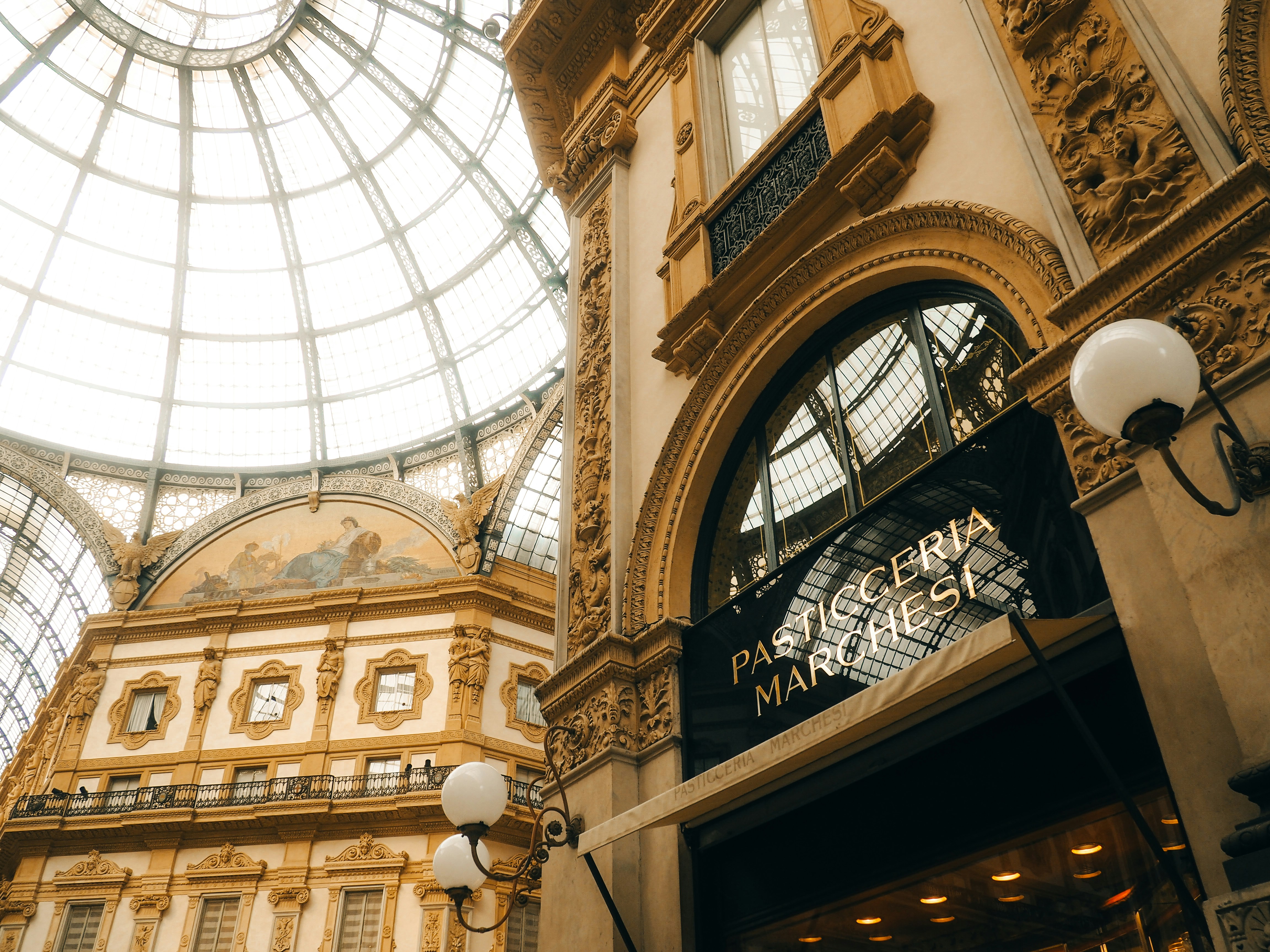 Architectural Glass and Ornament: Grand Arcade of the Galleria