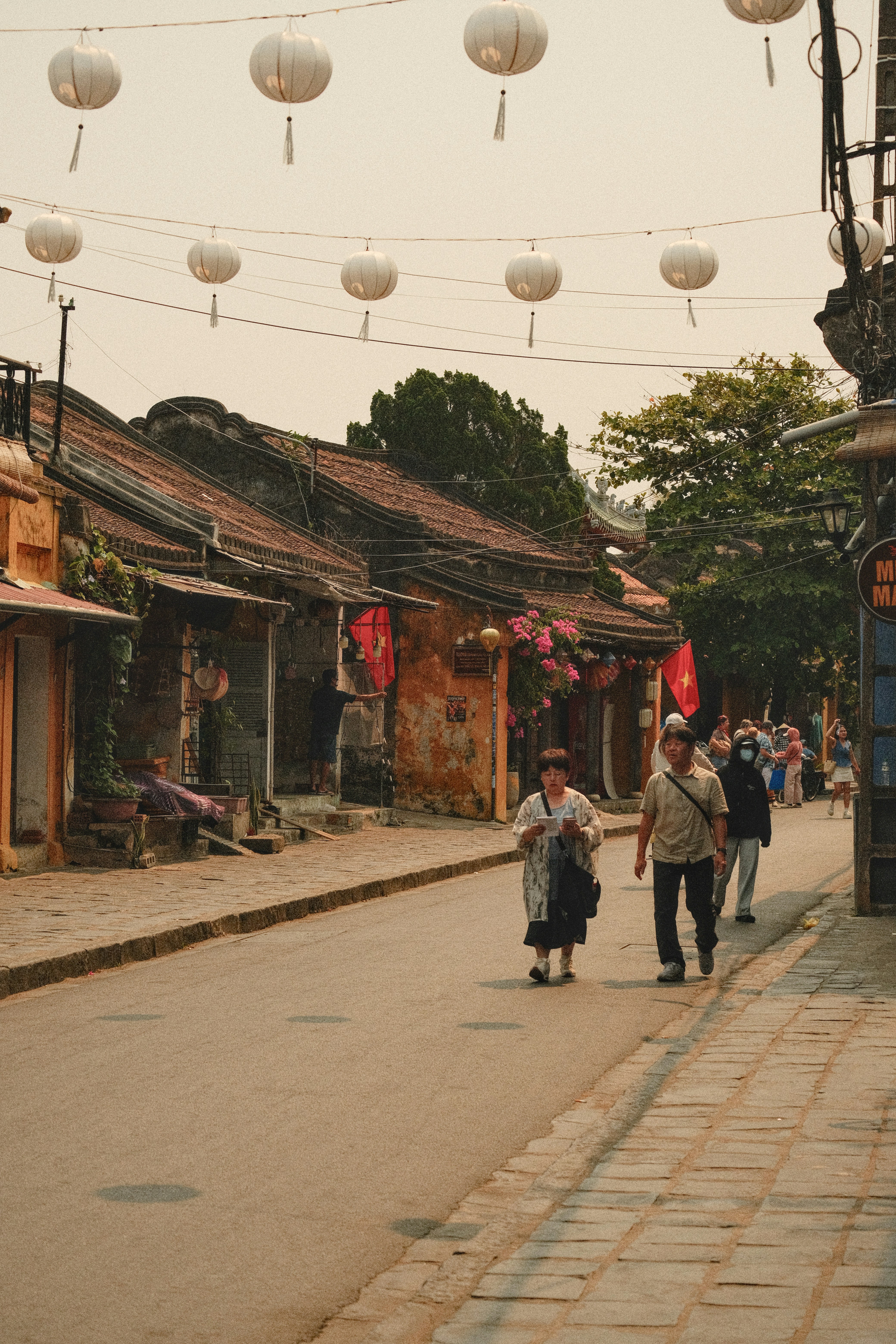Lantern-lined Street: A Quiet Moment Amid Heritage Shops