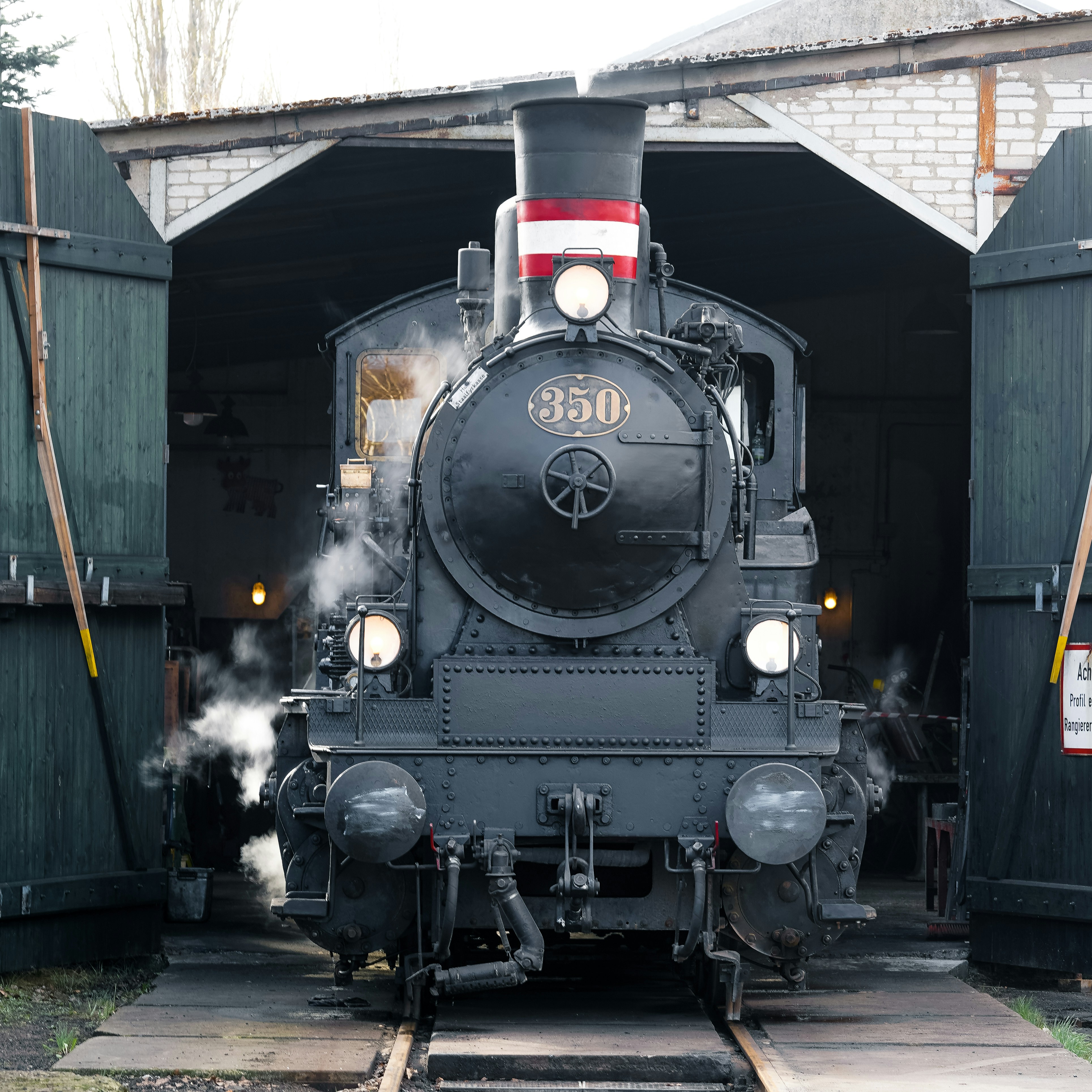Front-On Steam: 350 Emerges from the Shed to Welcome Rails