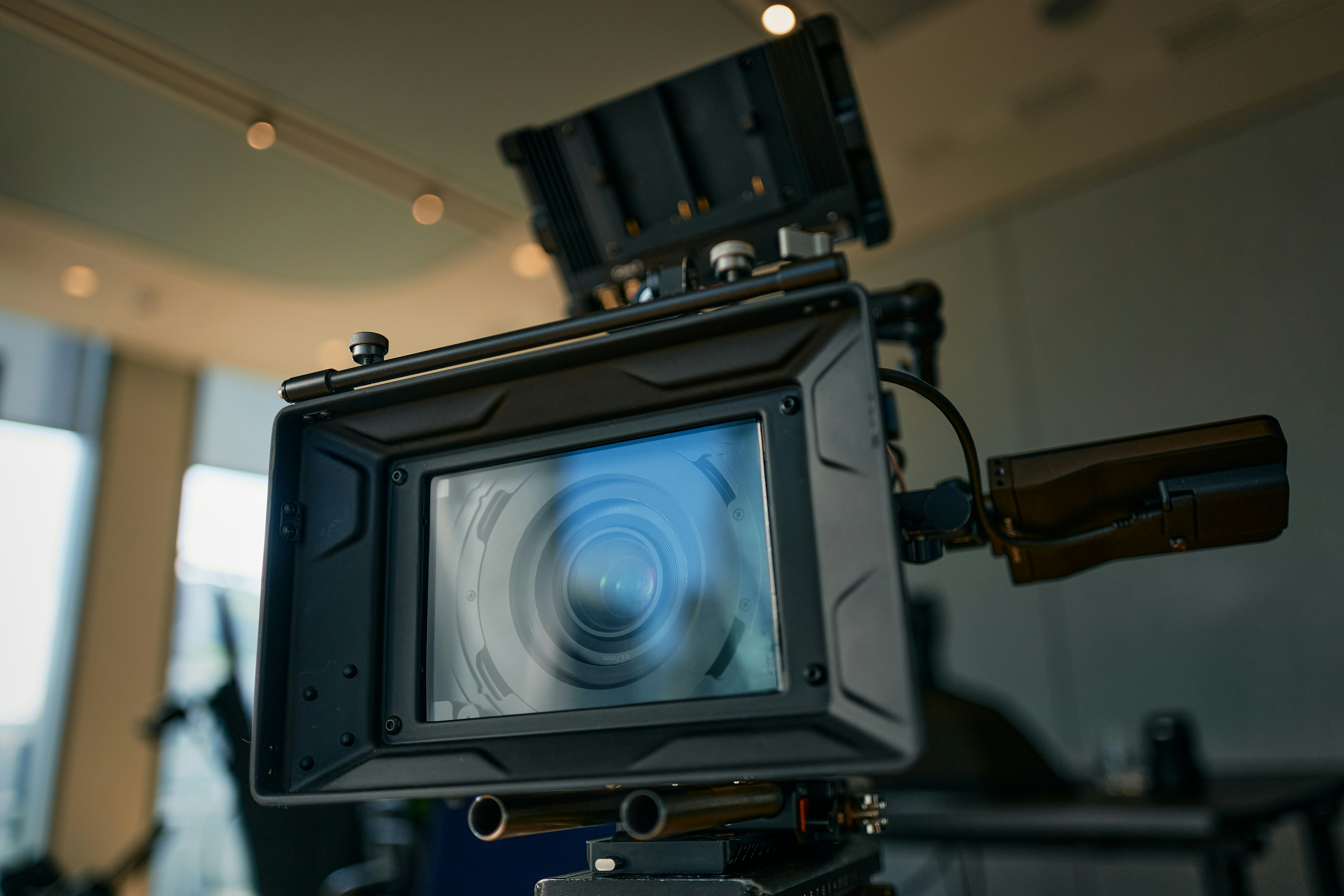 The Lens in Focus: A Studio-Top View of a Precision Camera Rig