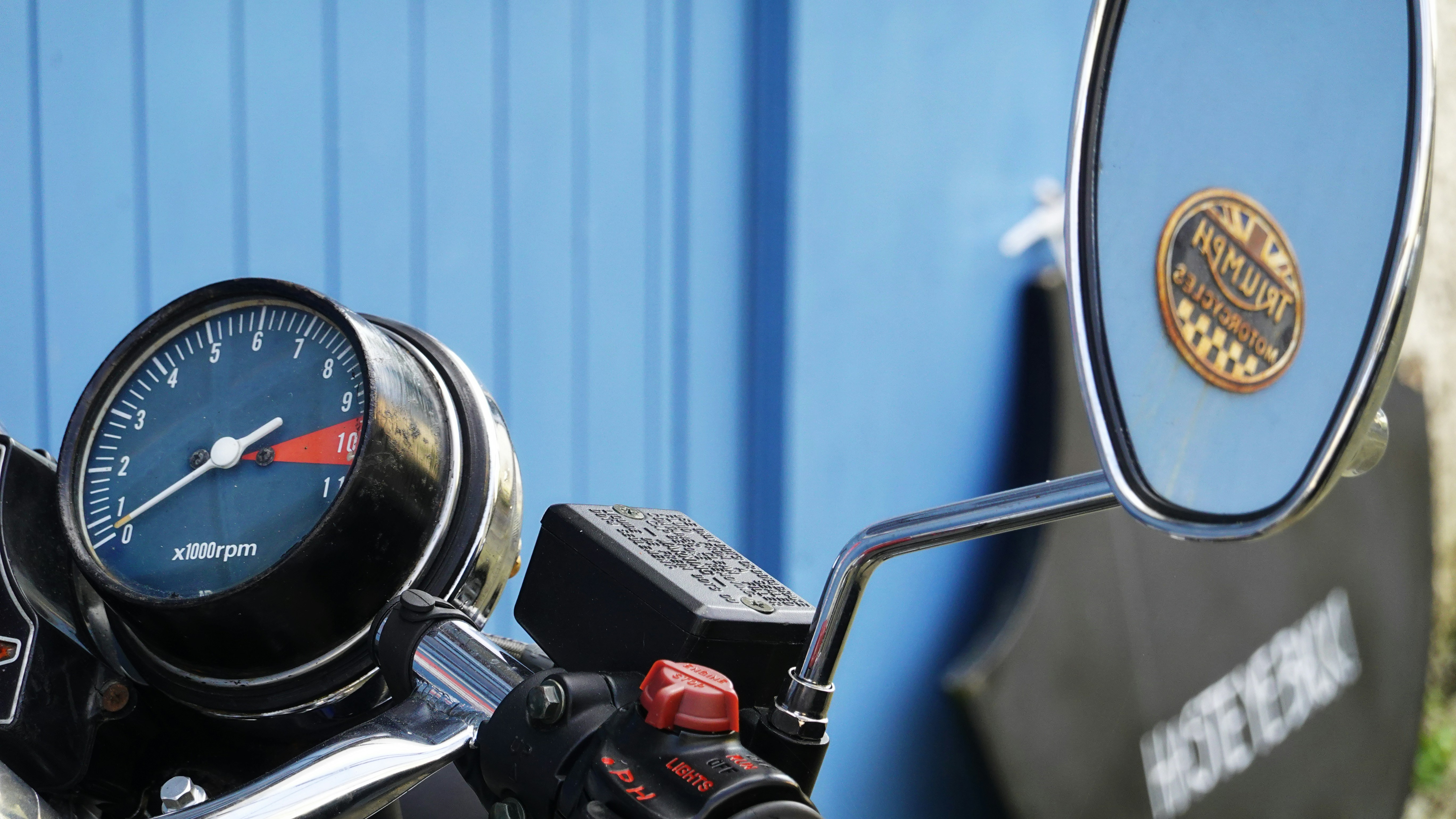 Blue Precision: The Tach Needle and Chrome Dialogue