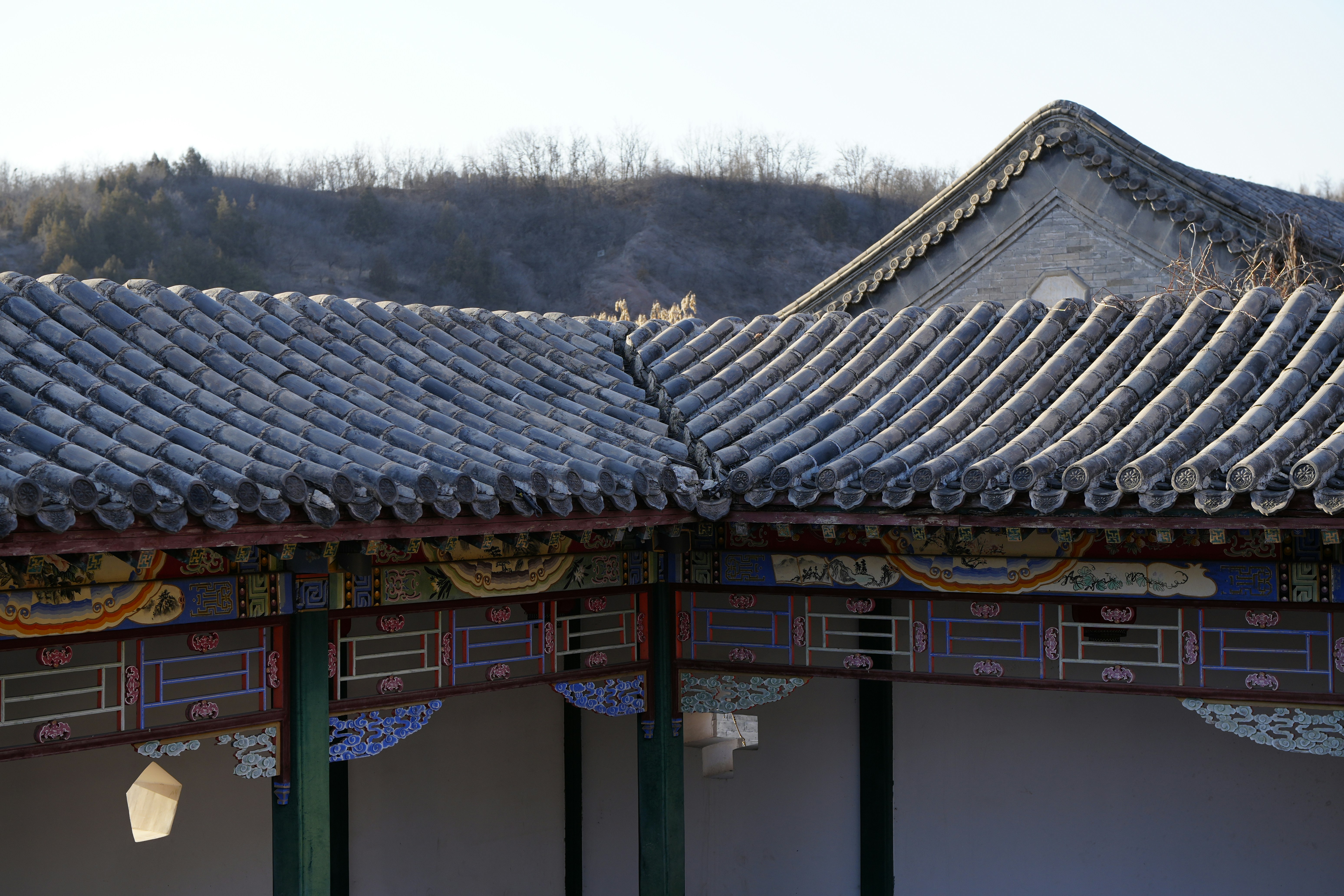 Ceramic Tiles and Timber Trims: Quiet Ridge of a Classic Korean Roof