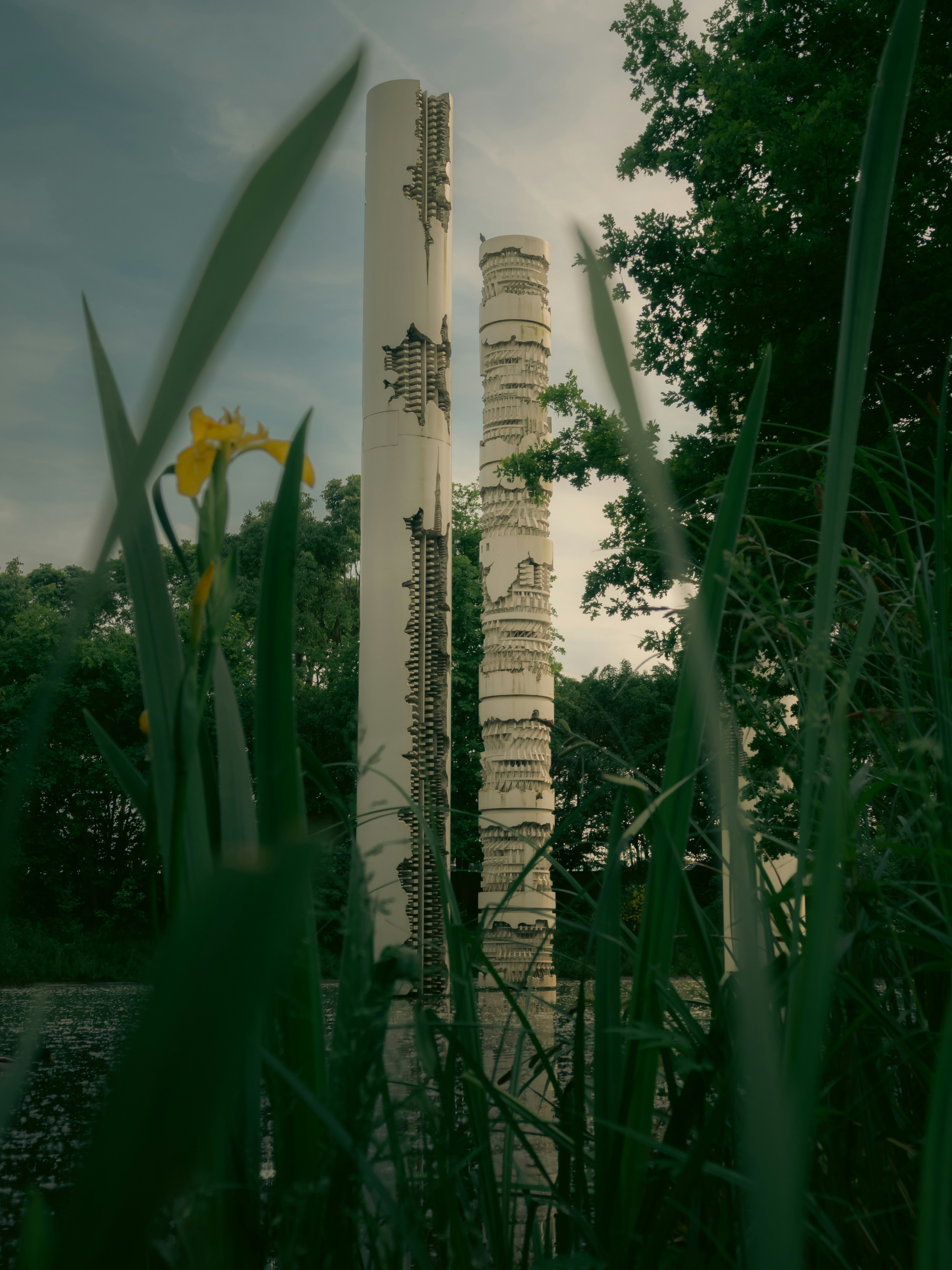 Vertical Sculptures in Reeds: Echos of Industry