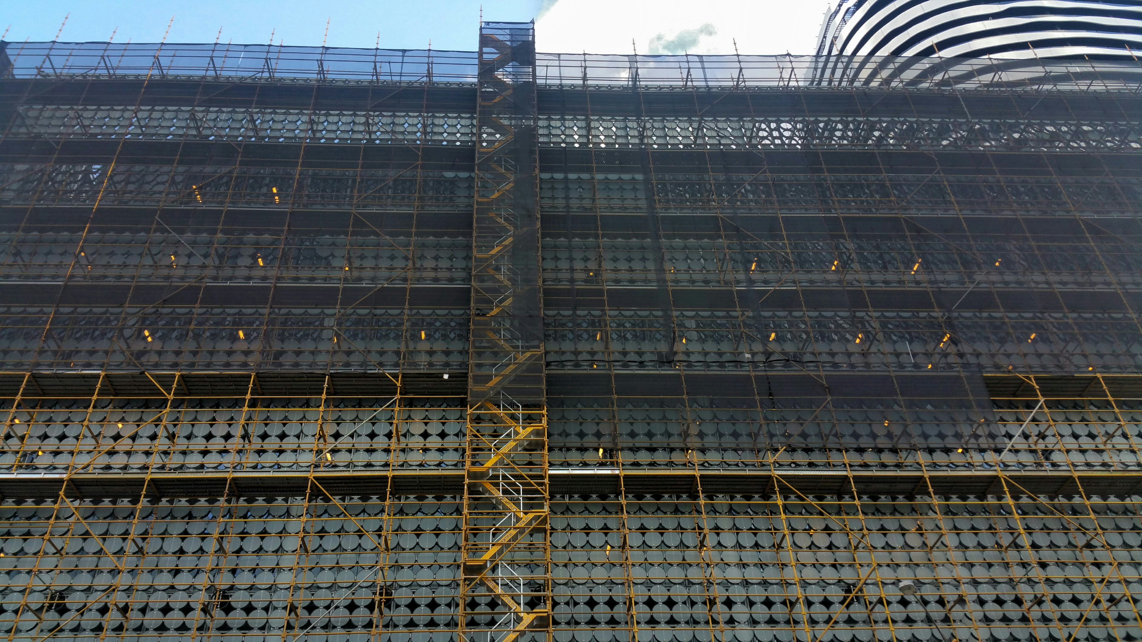 Gridwork in Glass: A Faceted Facade Reaches for the Sky