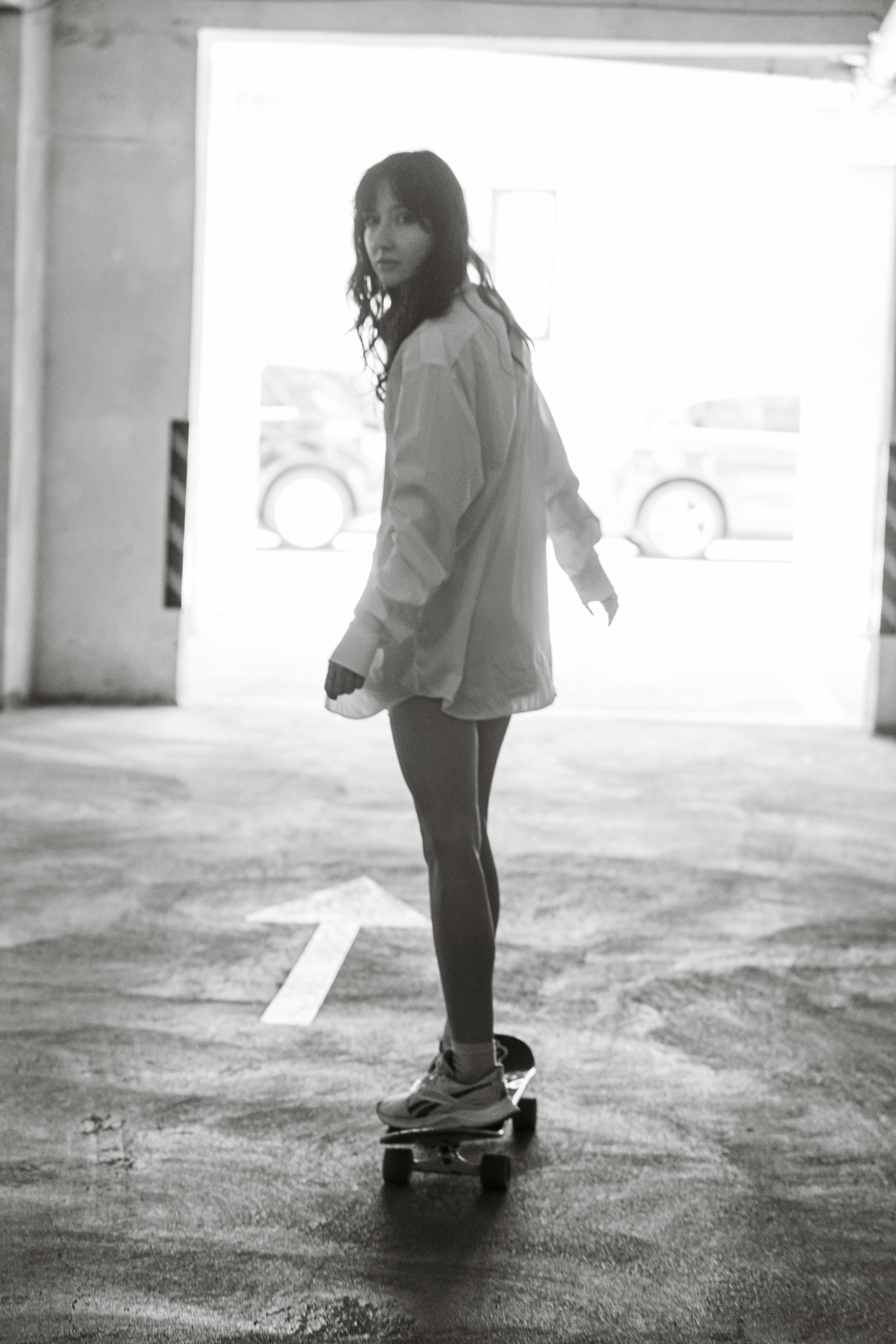 High-Tide of Confidence: A Skater’s Quiet Pause