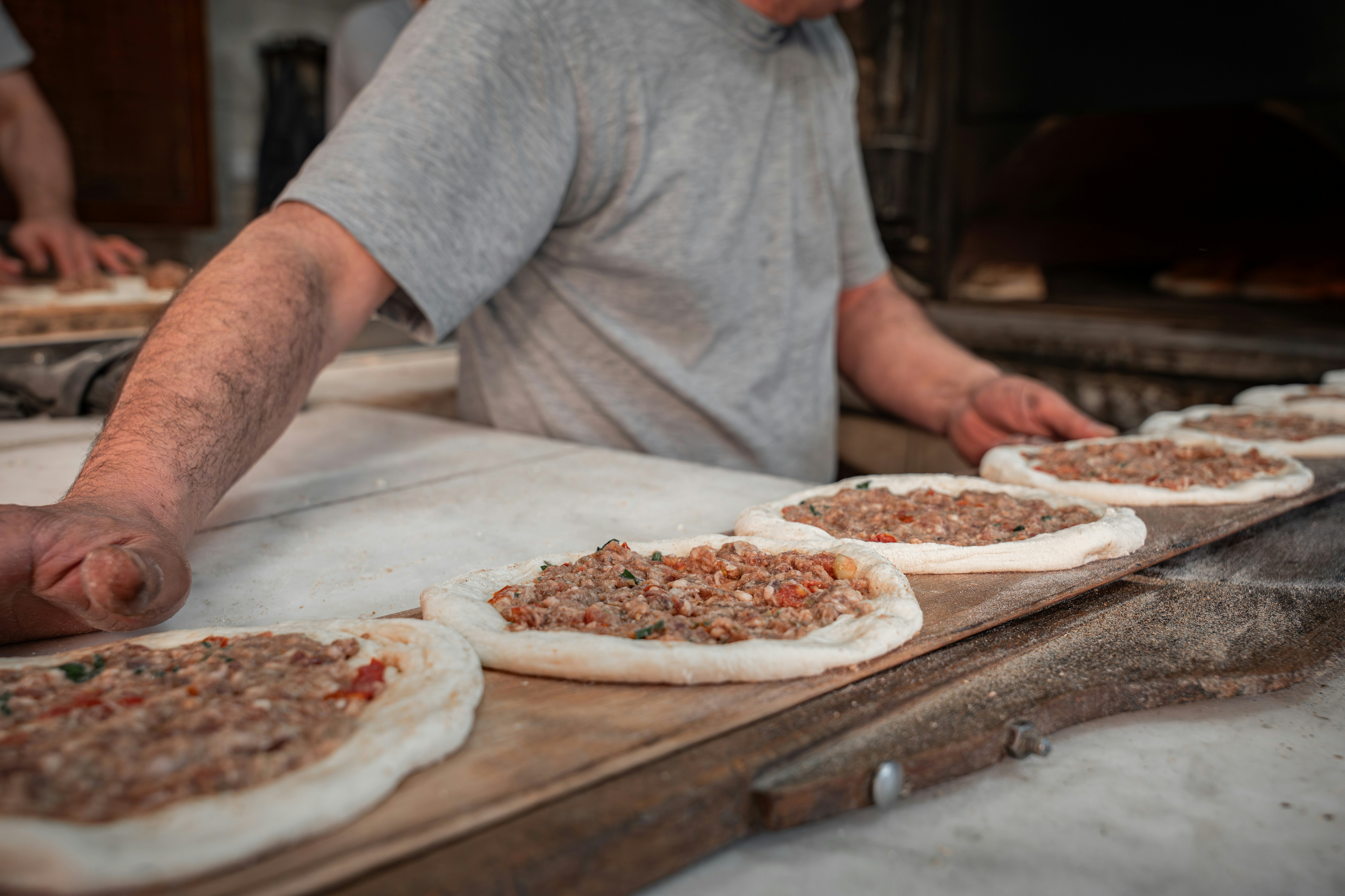Line of dough: a hands-on pizza workflow at the board