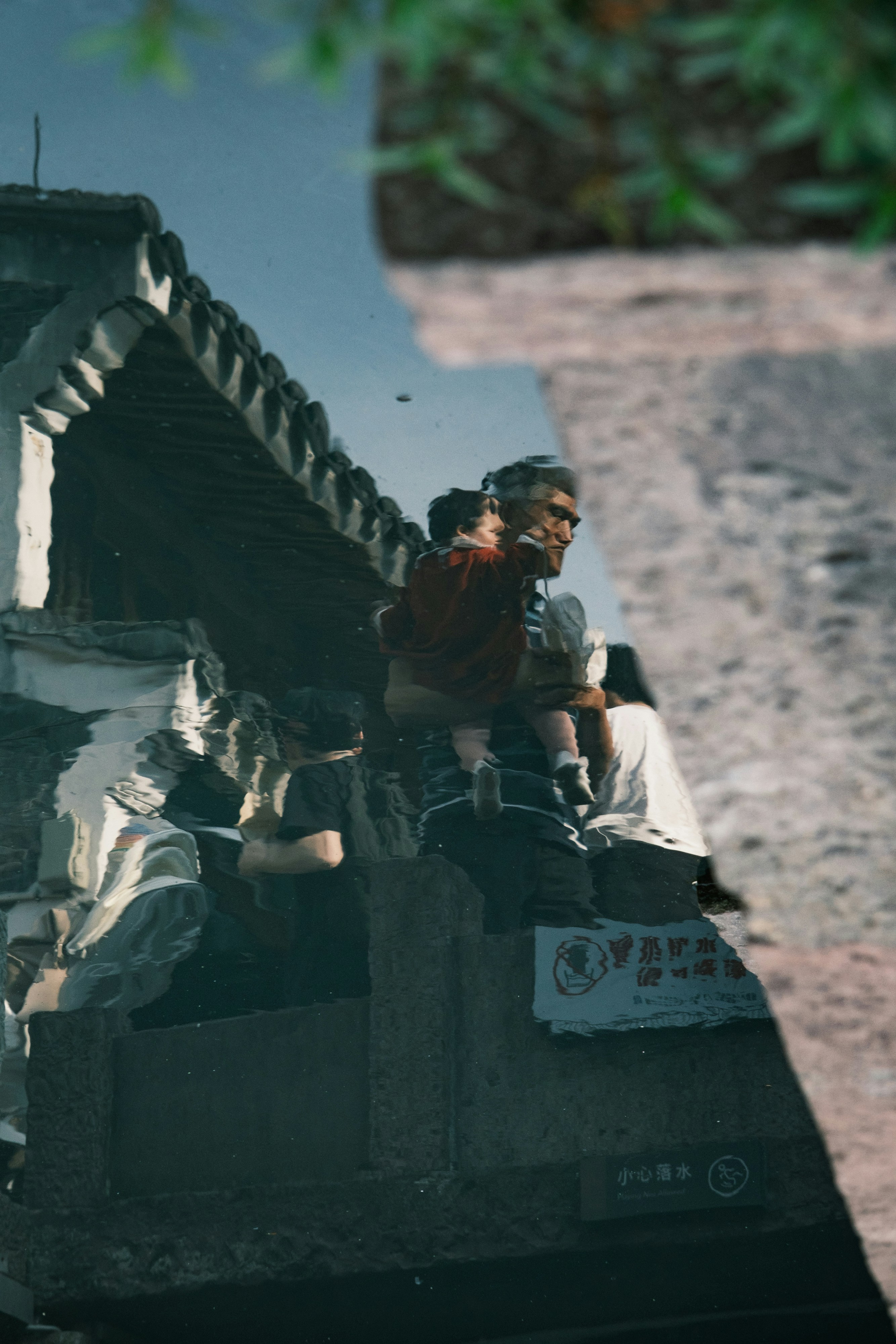 Reflected Moment on a Quiet Rooftop Edge