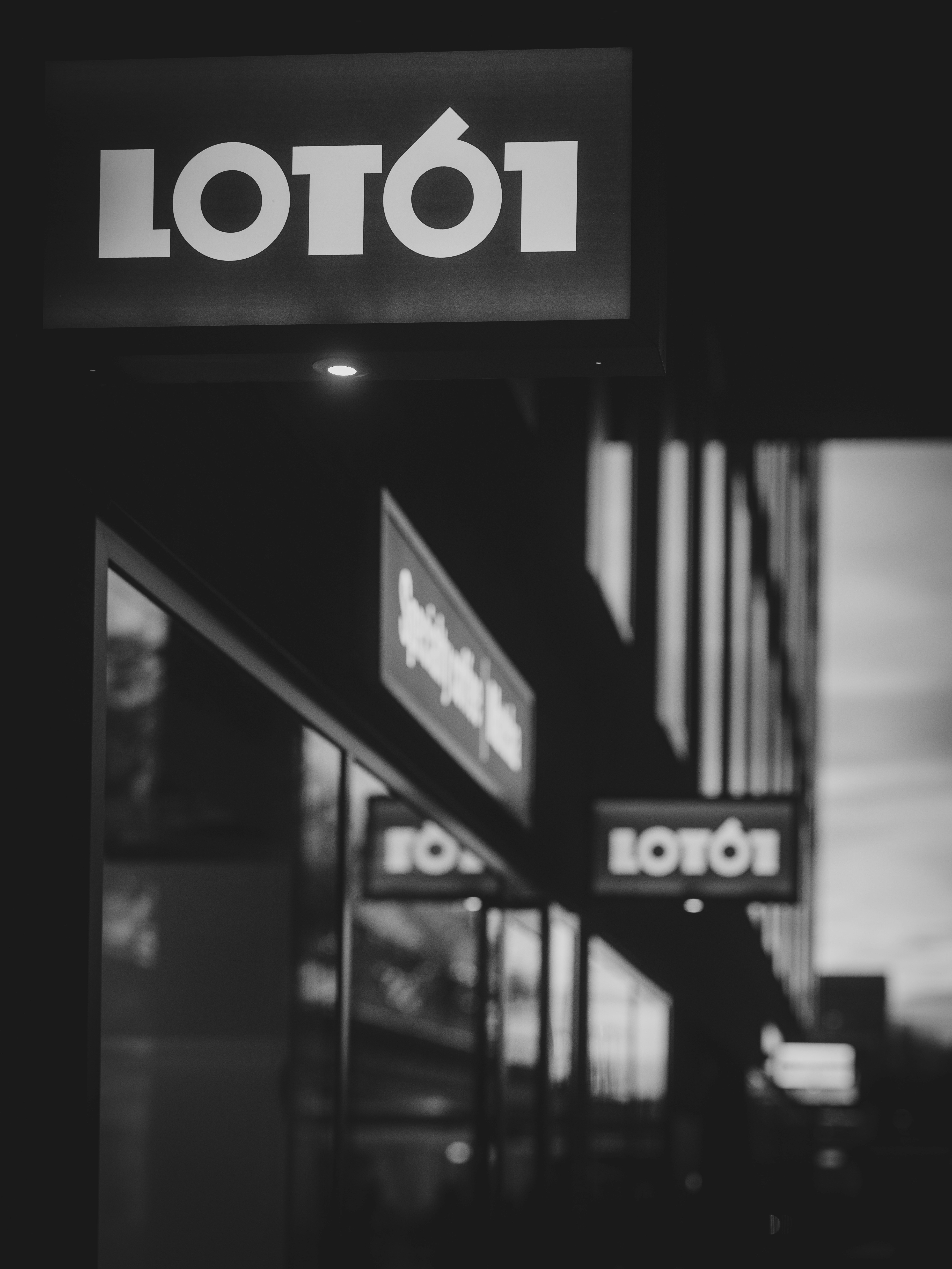 Luminous Signage: Night at the Lot-01 Corners