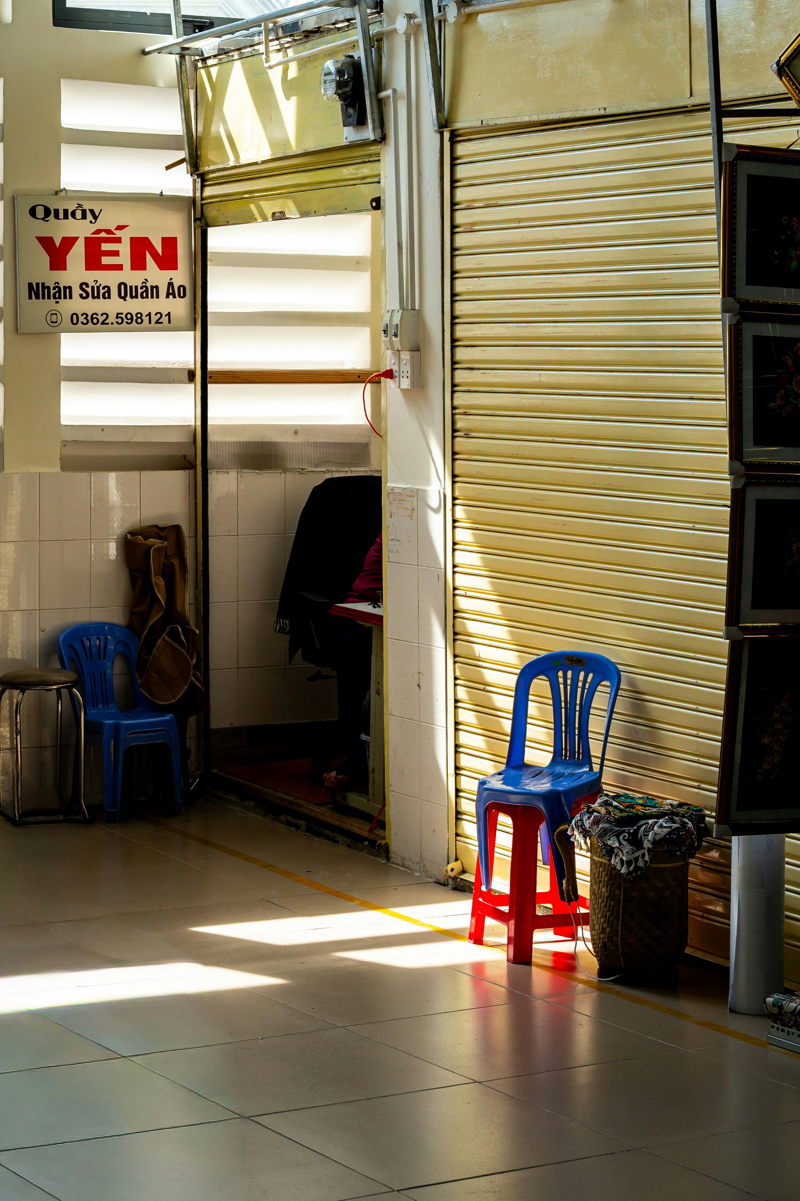 Sunlit Alley Moments in a Quiet Market Doorway