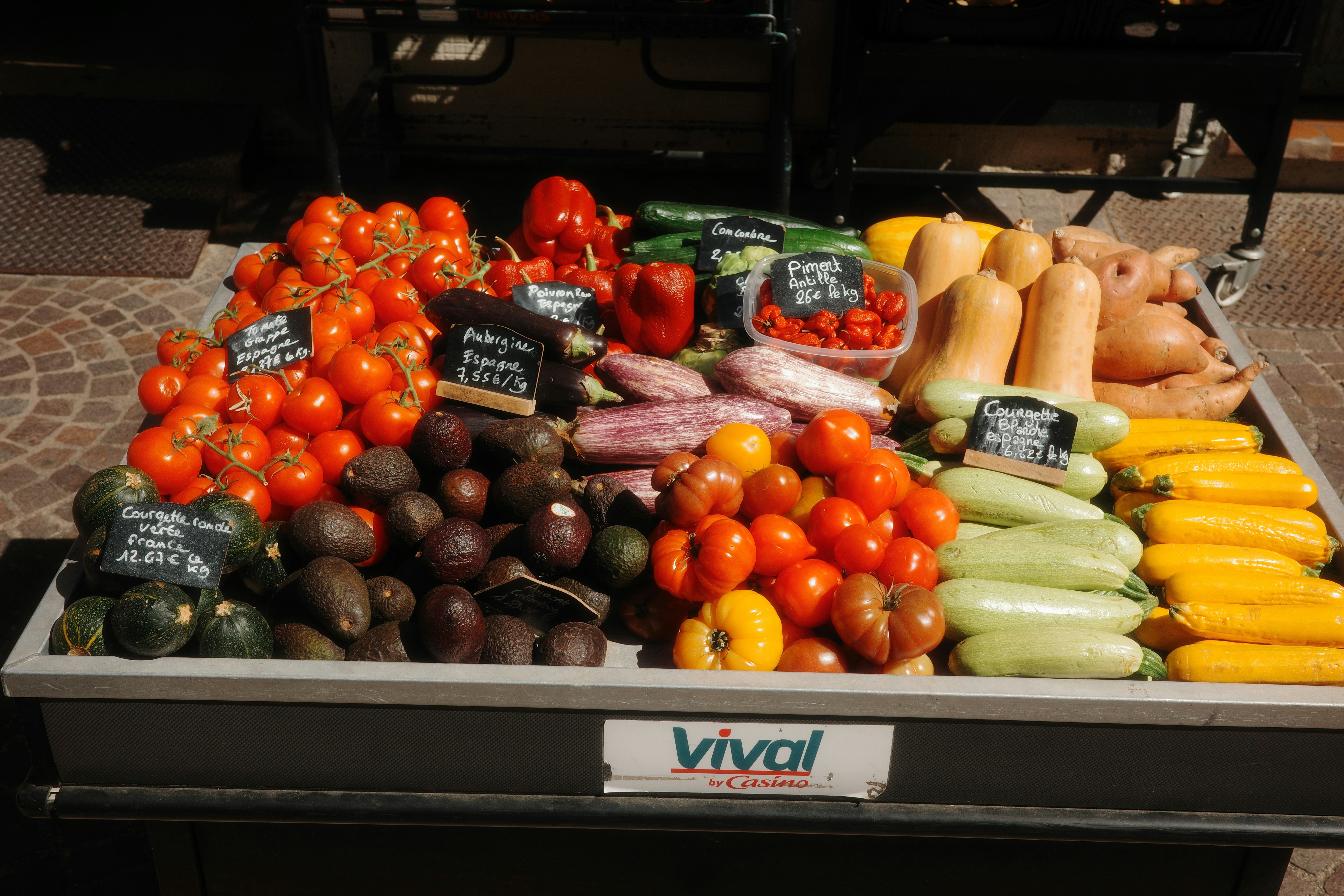Vibrant Market Stand: A Colorful Cascade of Fresh Produce
