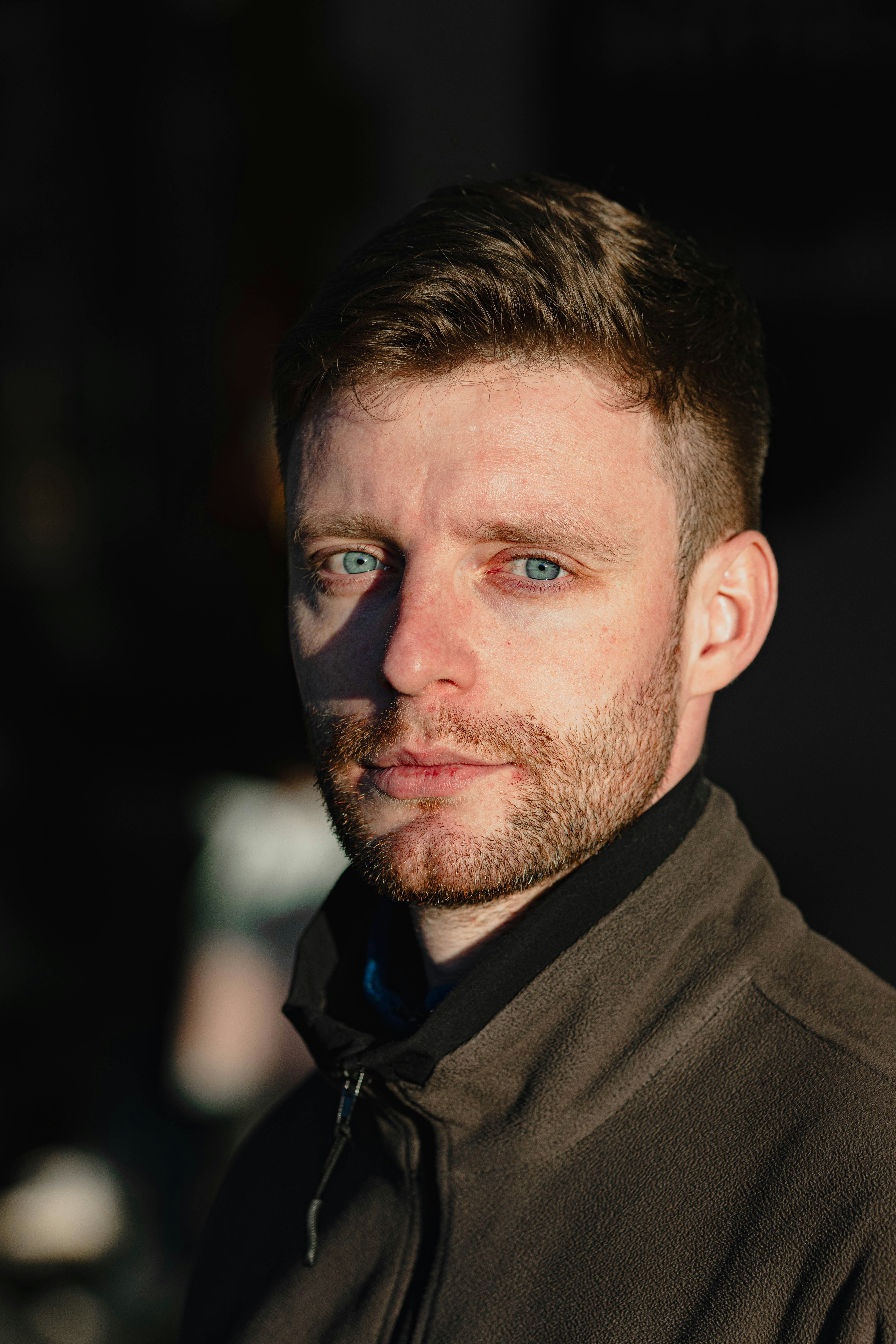 Backlit Portrait: A Gaze Carved by Light