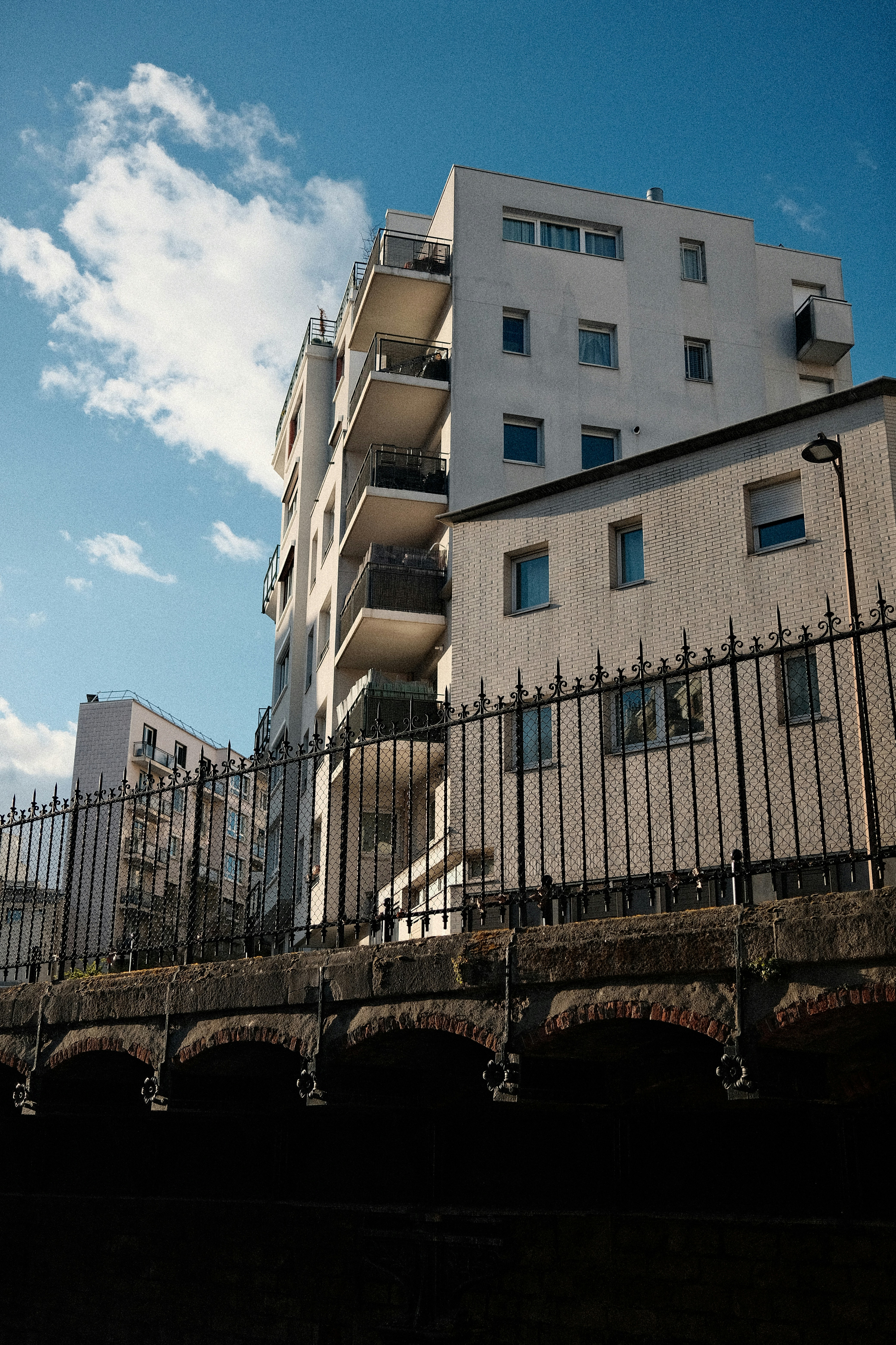 Urban Facade in Framed Light