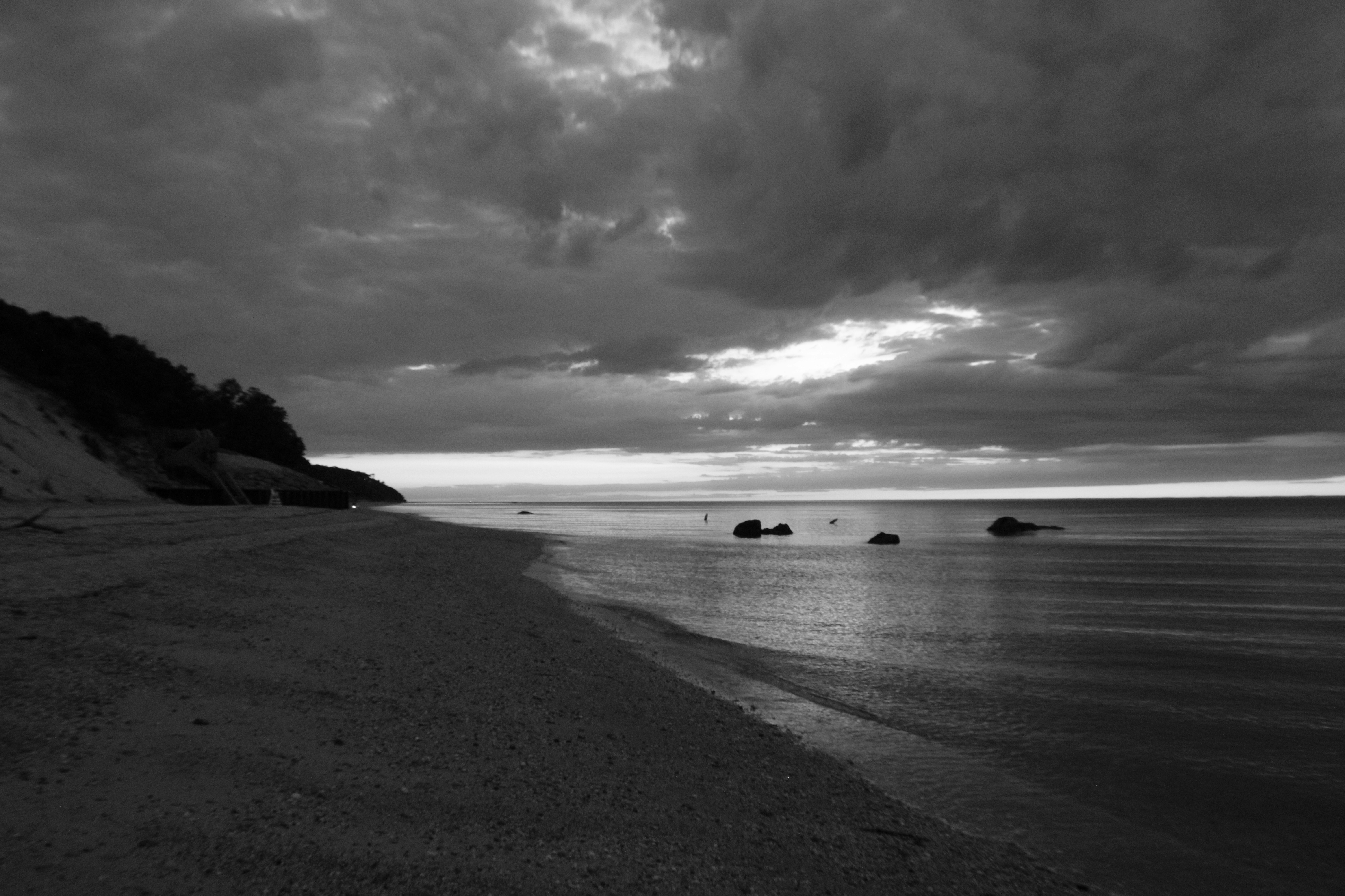 Dusk at the Quiet Shore: A Monochrome Twilight