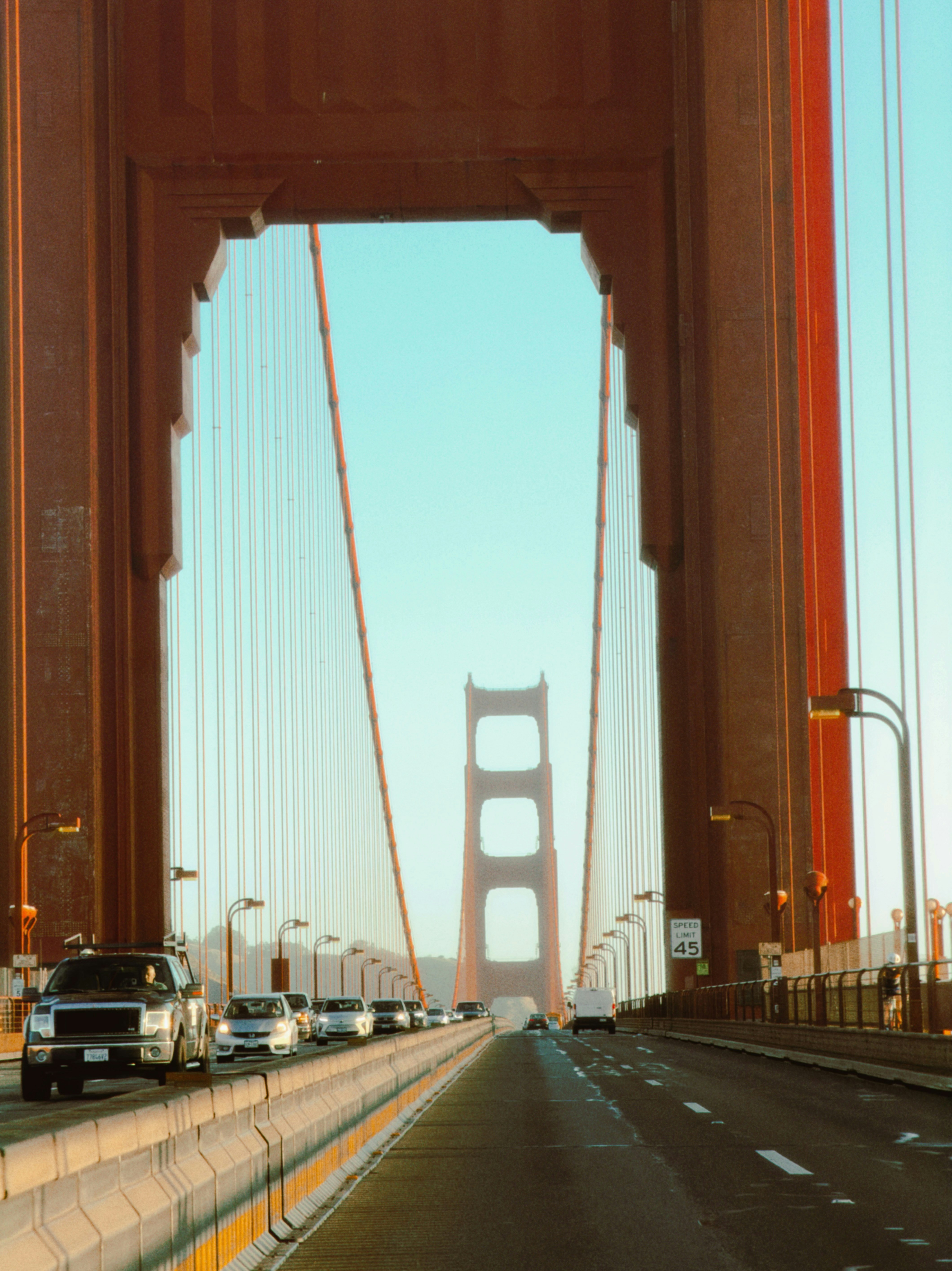 Golden Gate Ascent: A Centerline Drive into the Suspension