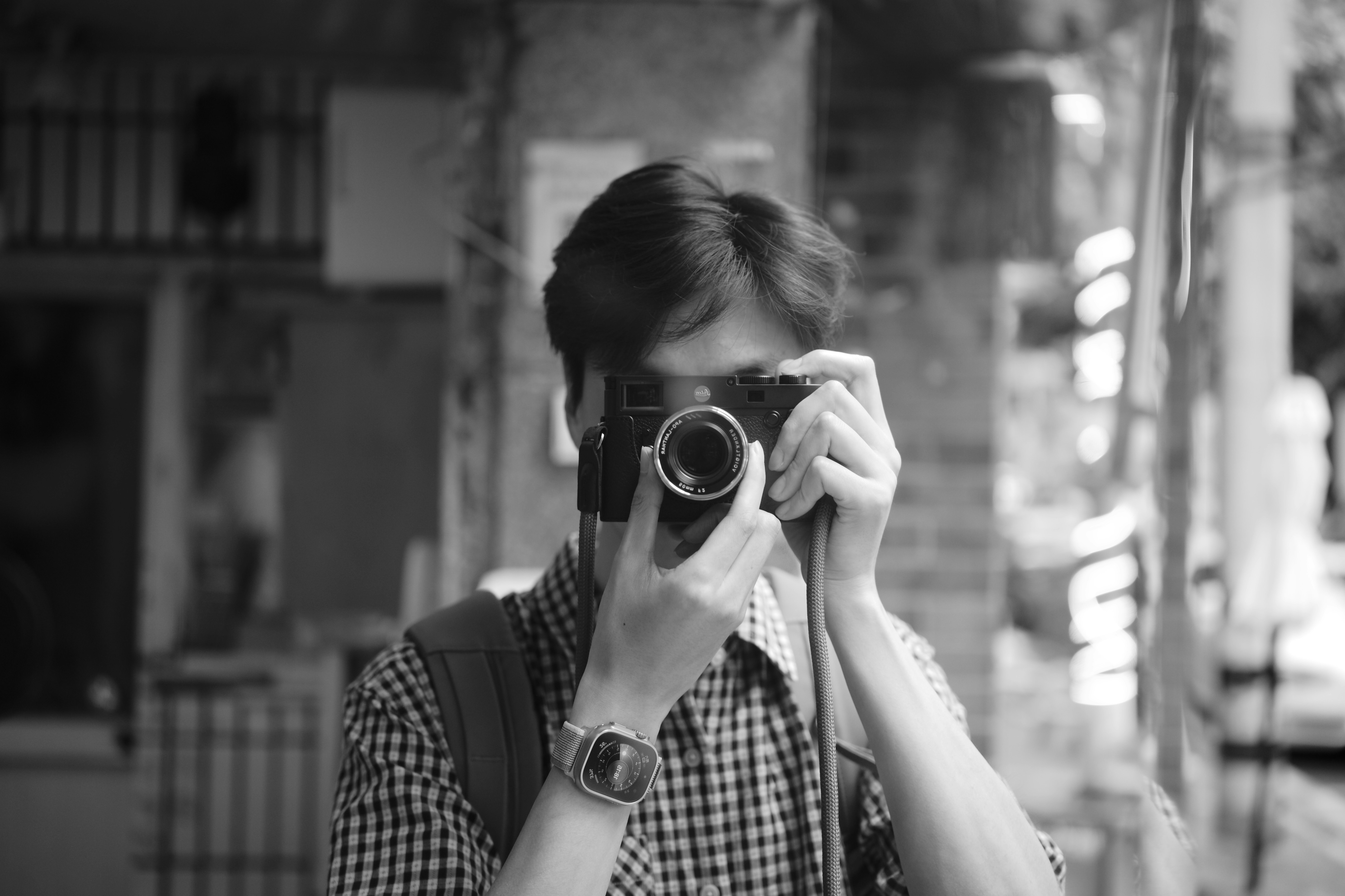 Silent Frame: Portrait of a Street Photographer in Mono