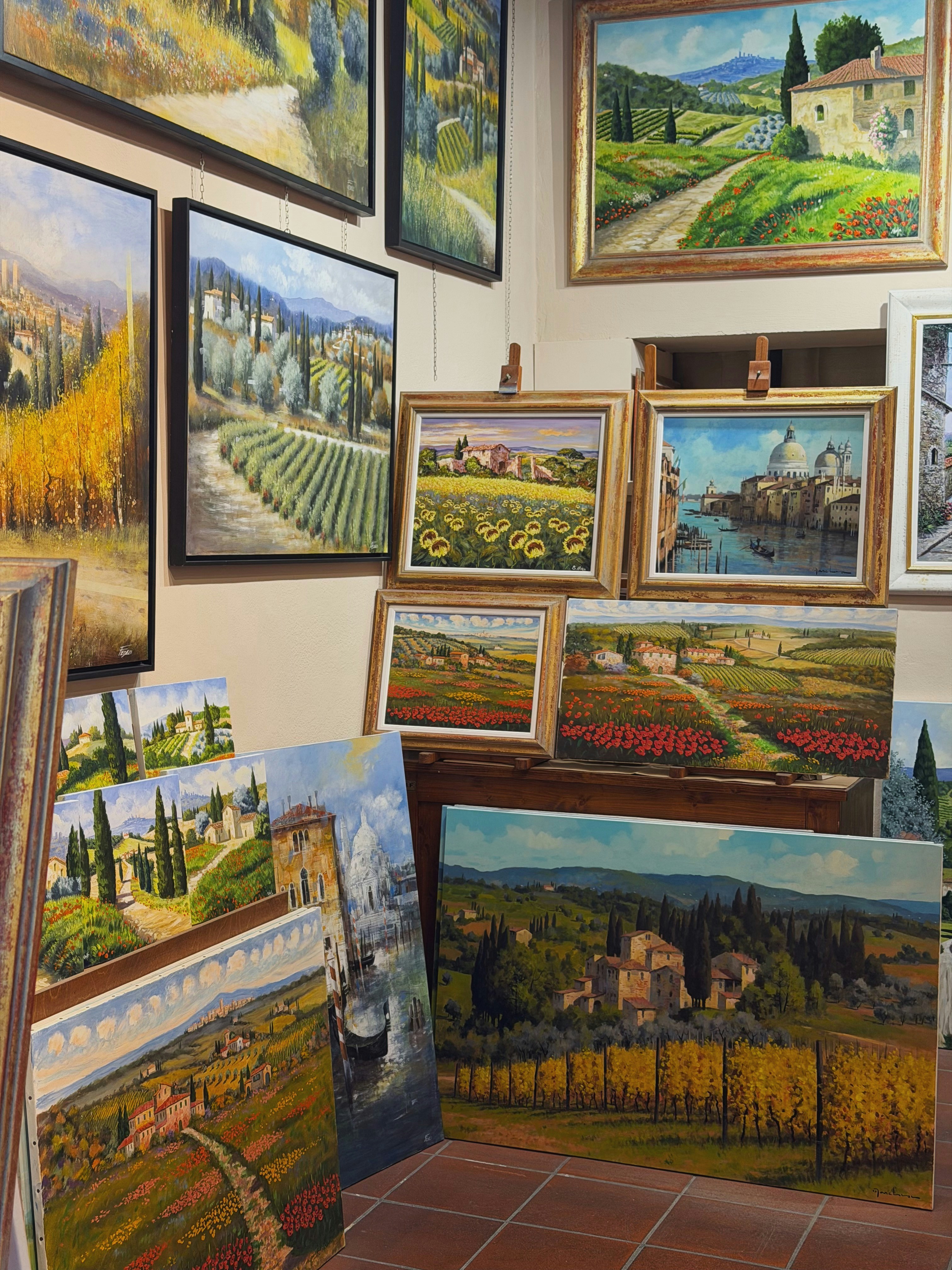 Colorful Gallery of Tuscany–The Wall of Painted Hills