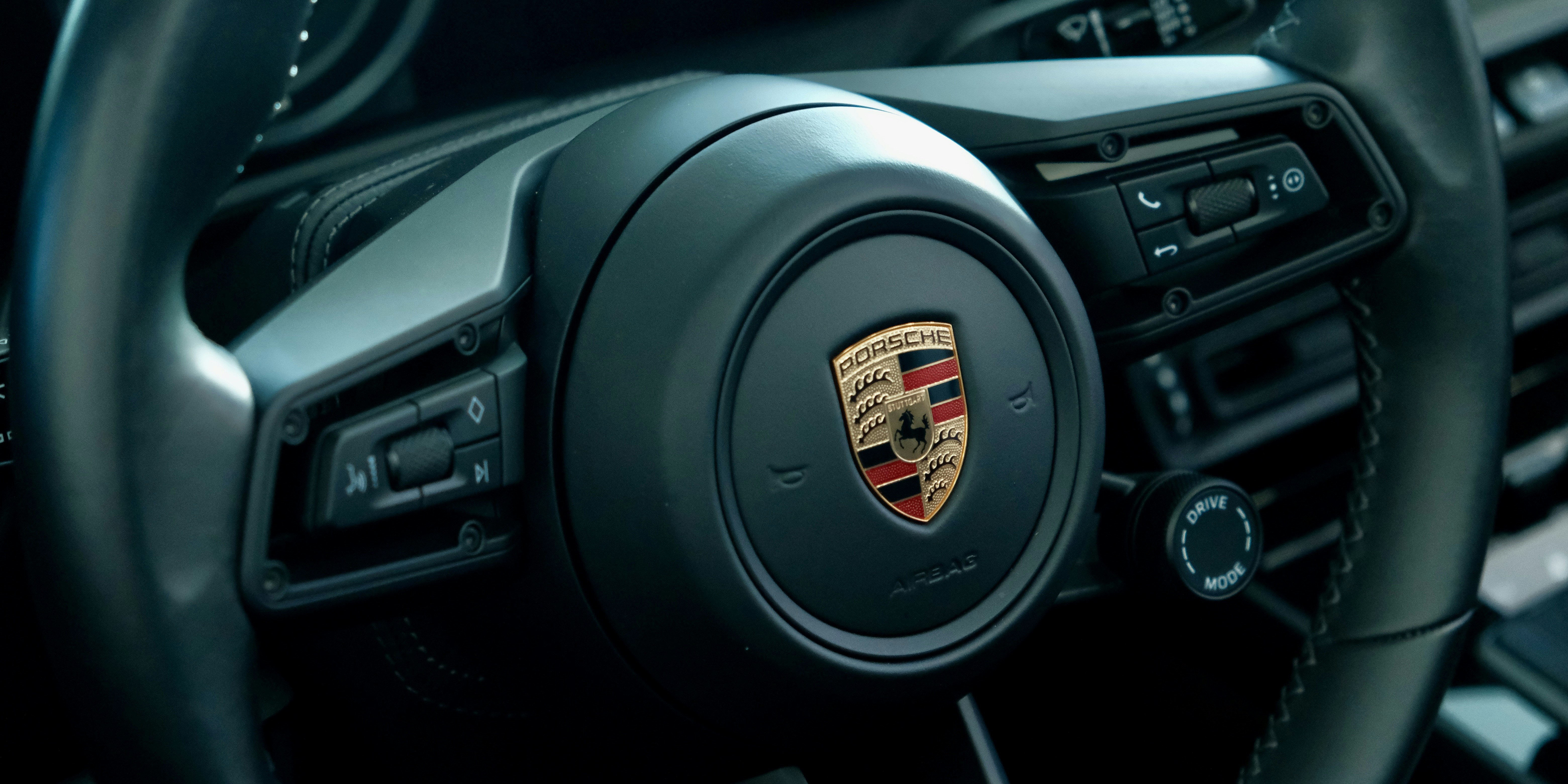 Porsche Steering: Quiet Precision at the Heart of the Cockpit