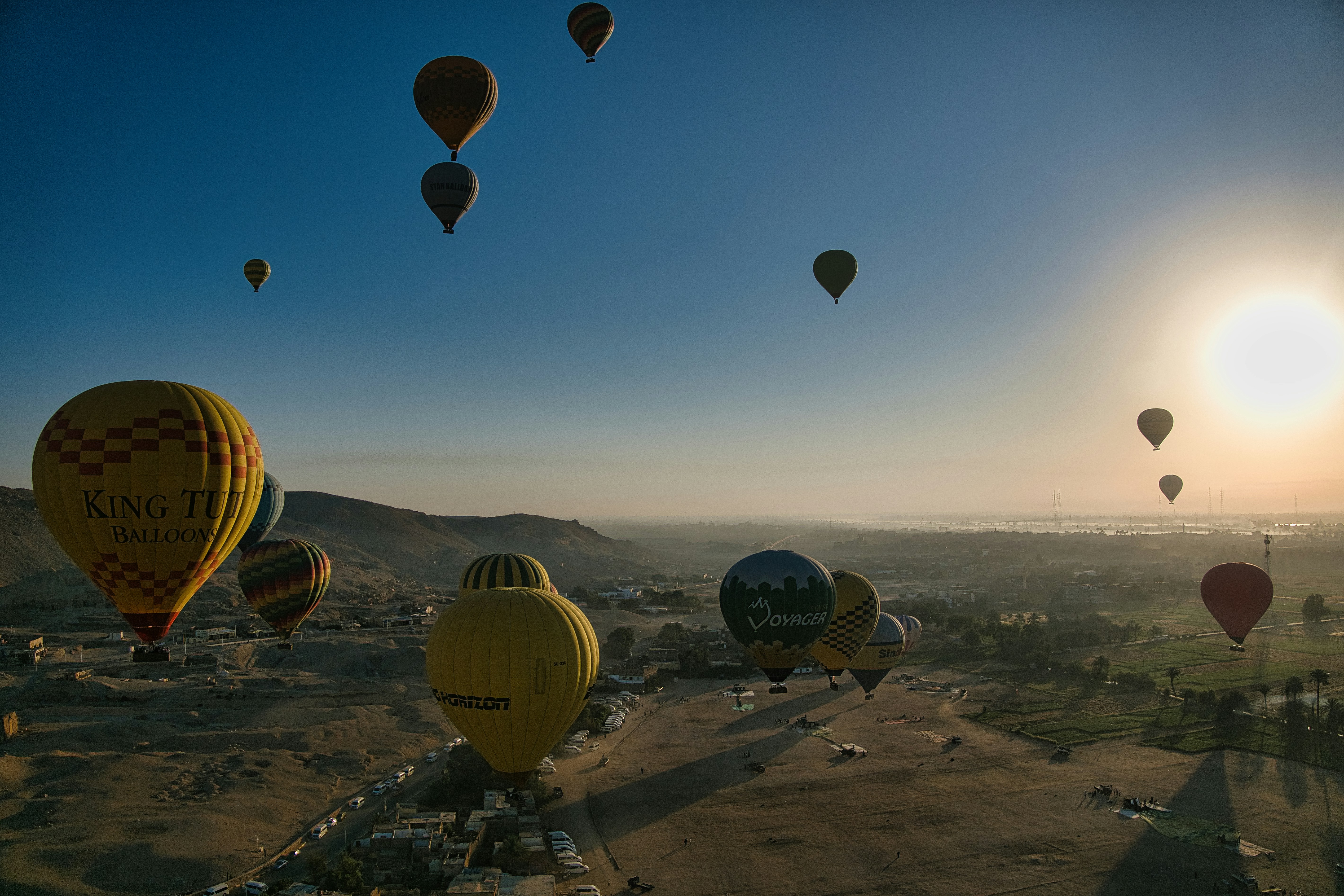 Balloons Over Dawn Valley