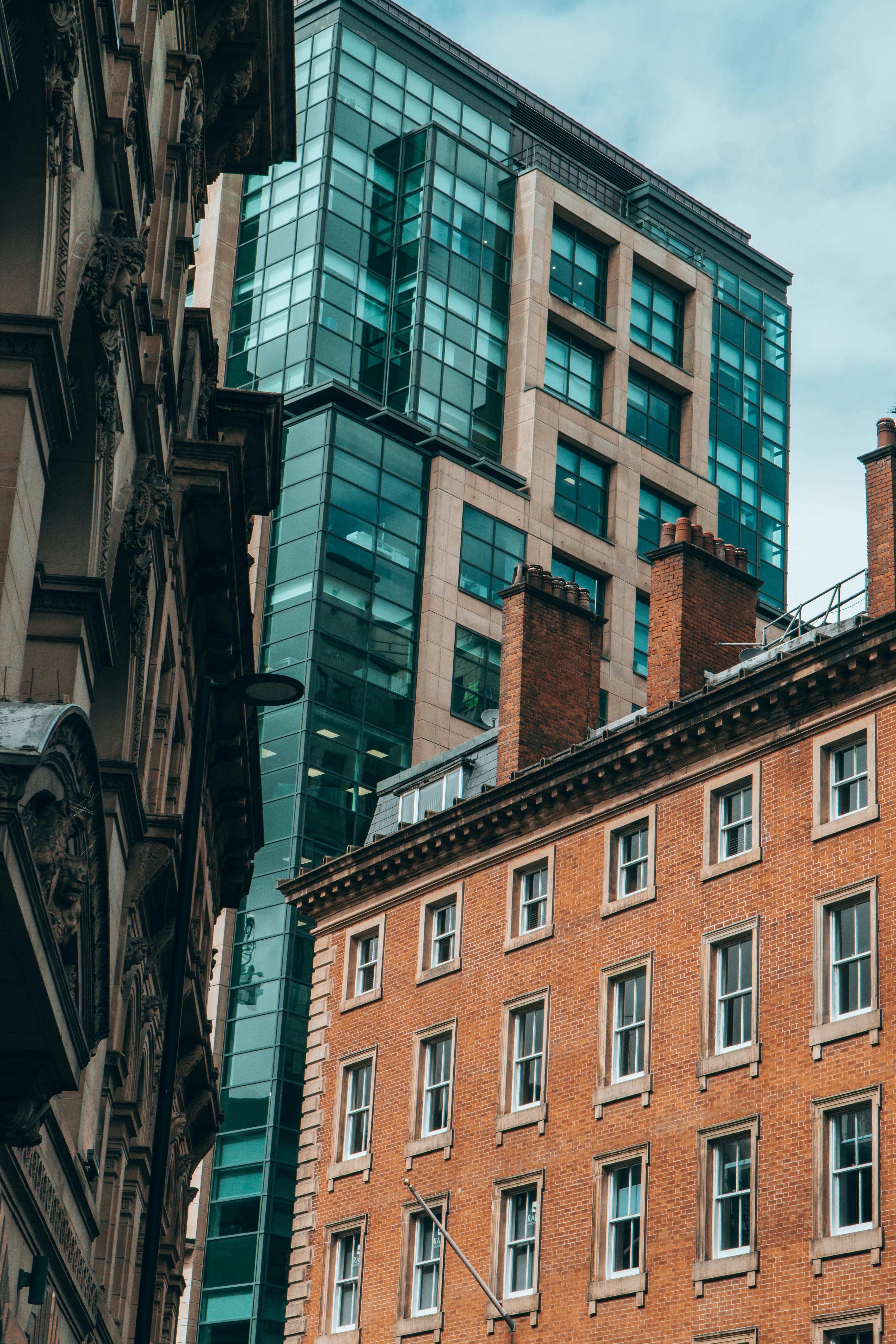 Cityscape Confluence: Glass and Brické