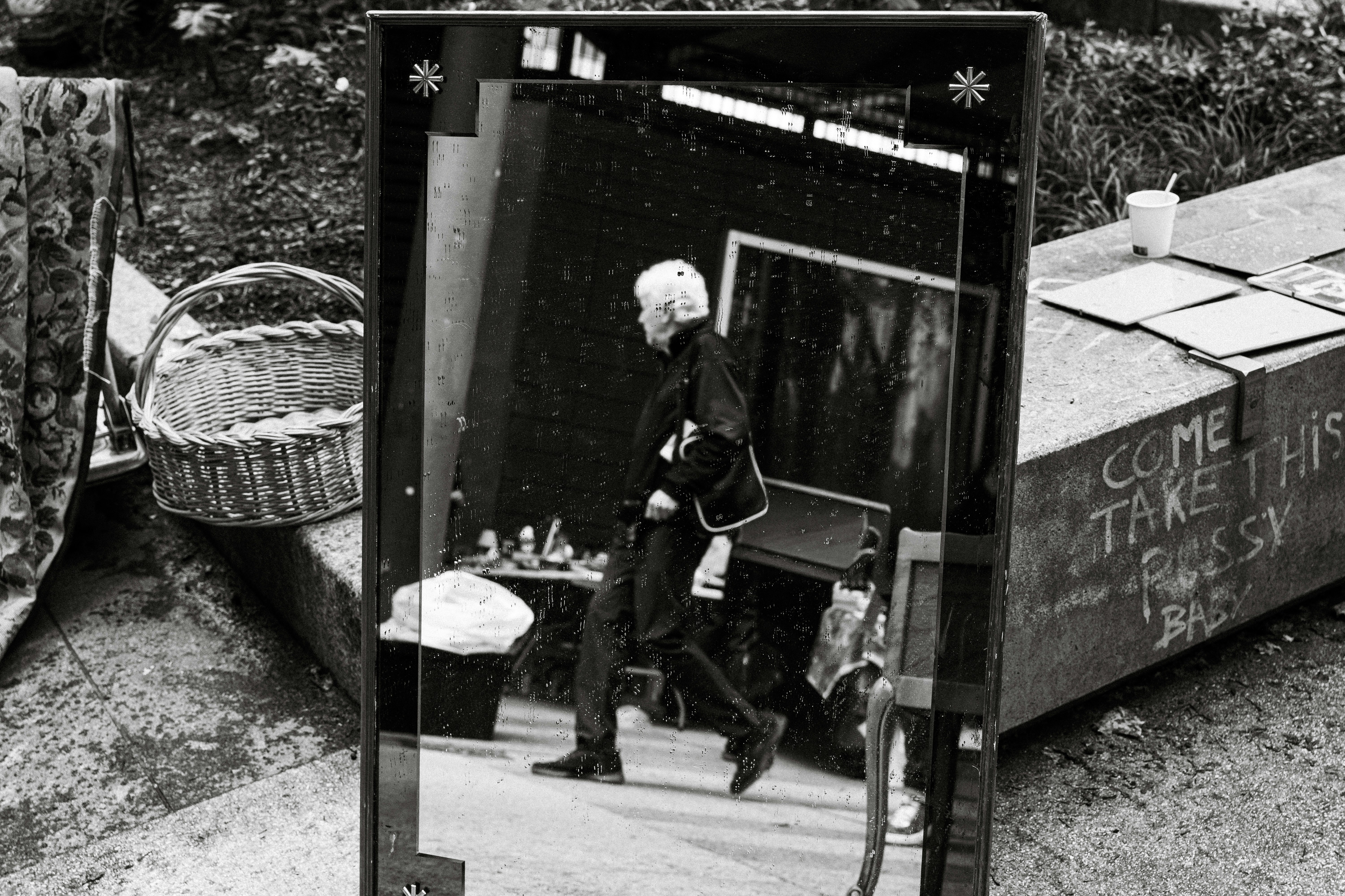 Mirror Walk: A Quickstep Through the Alley
