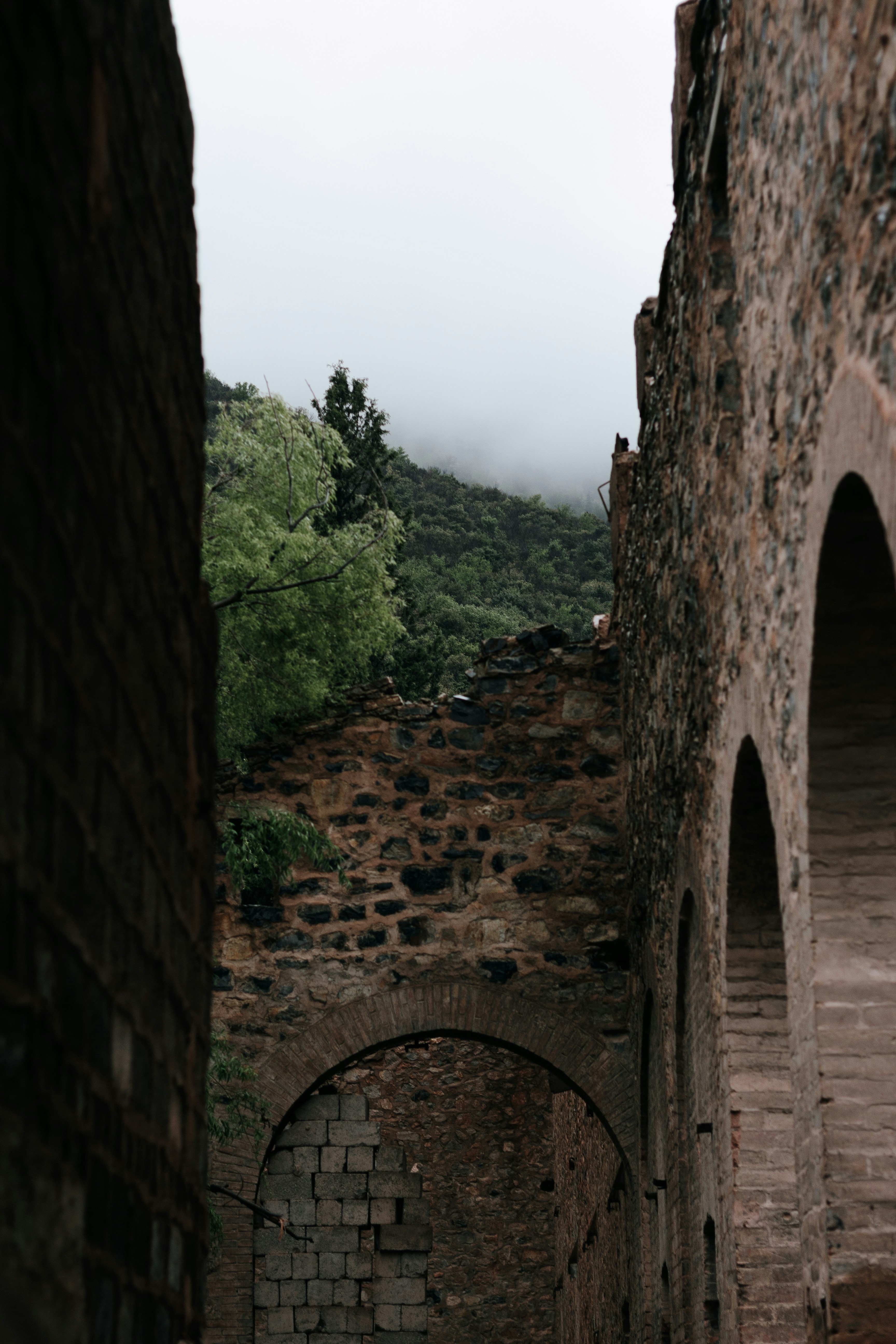 Echoes of Stone: A Quiet Canyon Between Ancient Arches