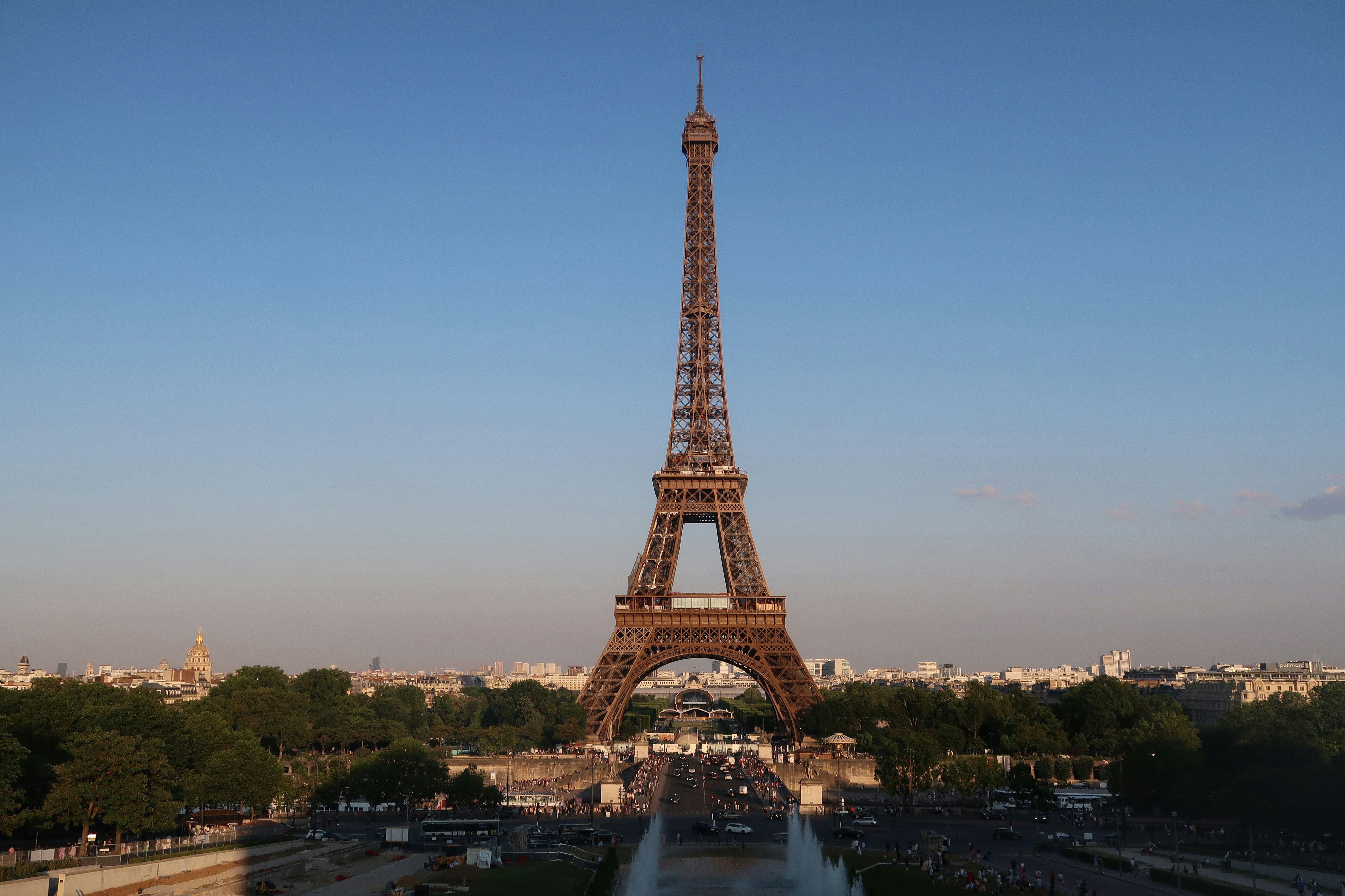 Parisian Symmetry: The Eiffel Tower Lofting Over a Sunlit Trocadéro