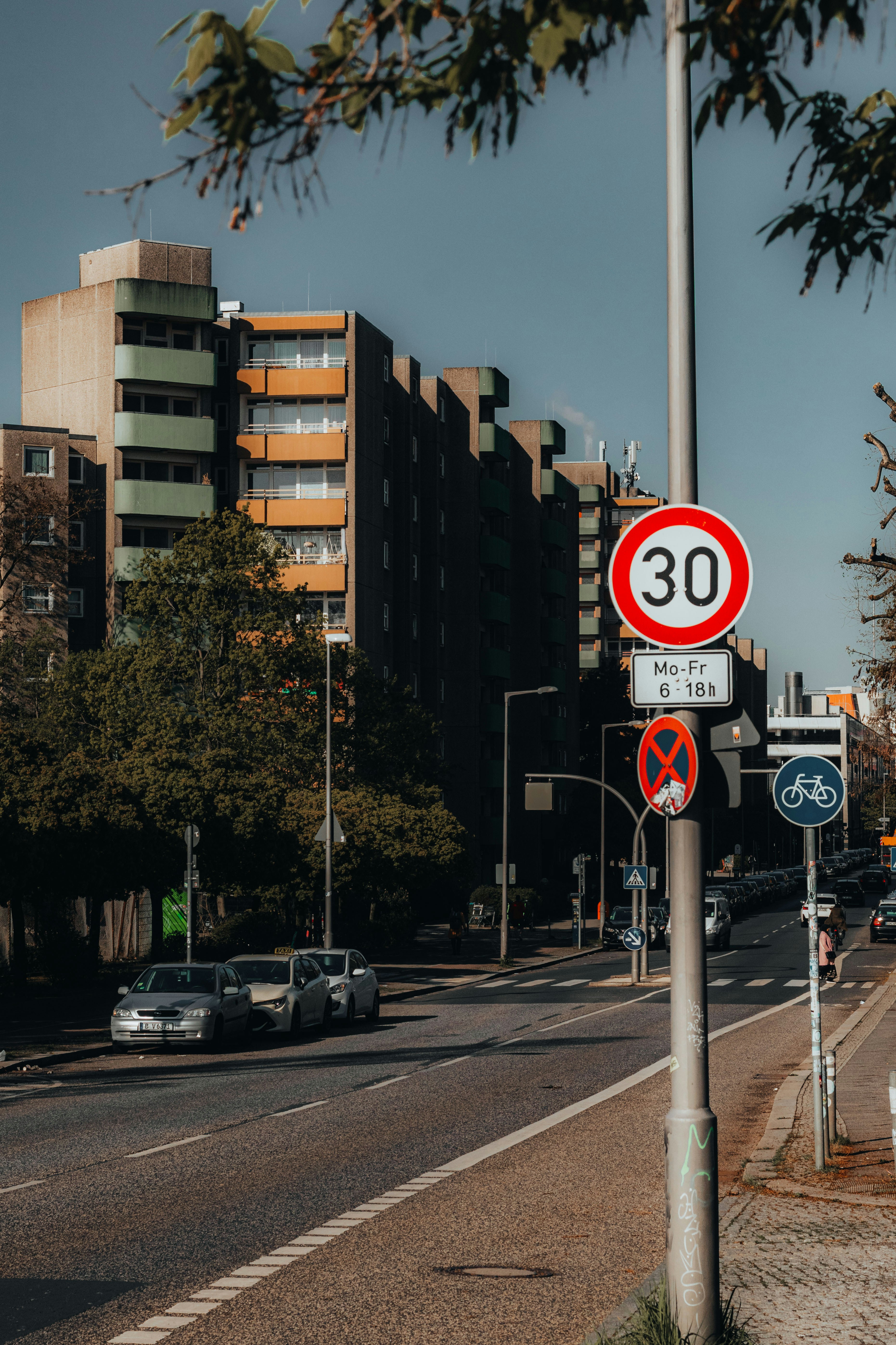 Urban Quiet: A 30 Kilometre Speed Limit and shadowed facades