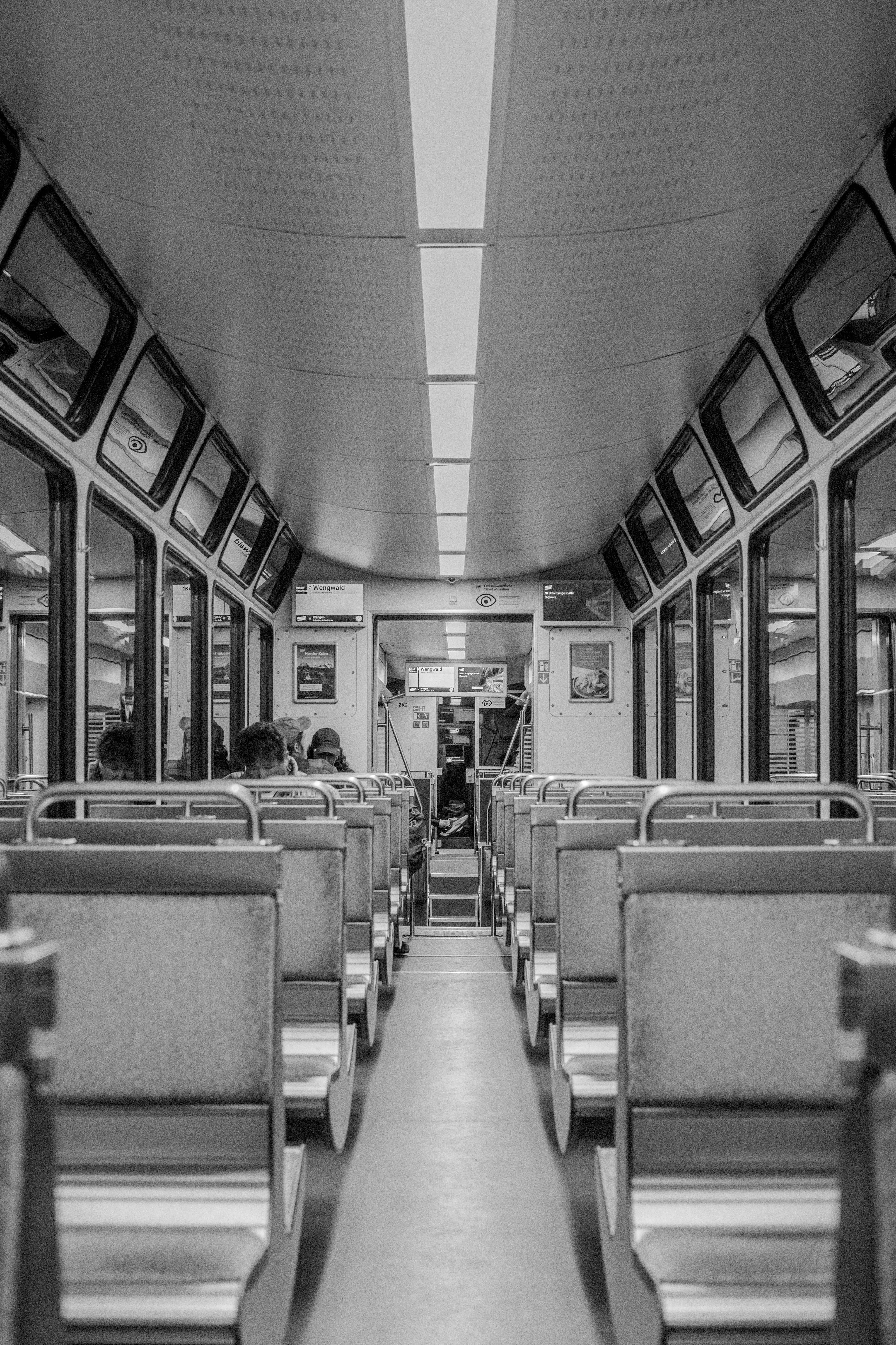 Mid-Cathay Carriage: A Quiet Aisle in the Subways