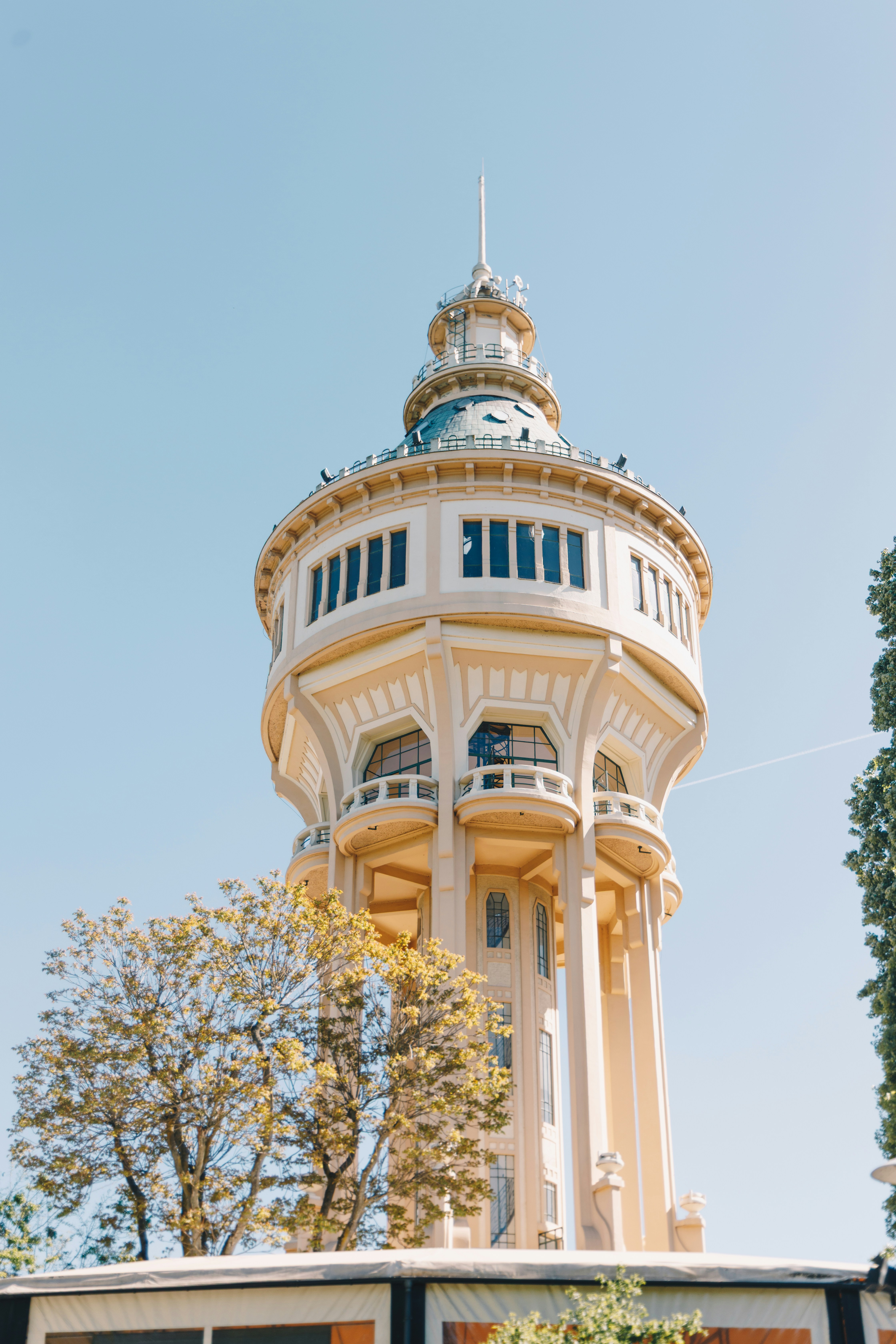 Towering Vista: The Elegant Civic Spire Reaching Toward a Clear Sky