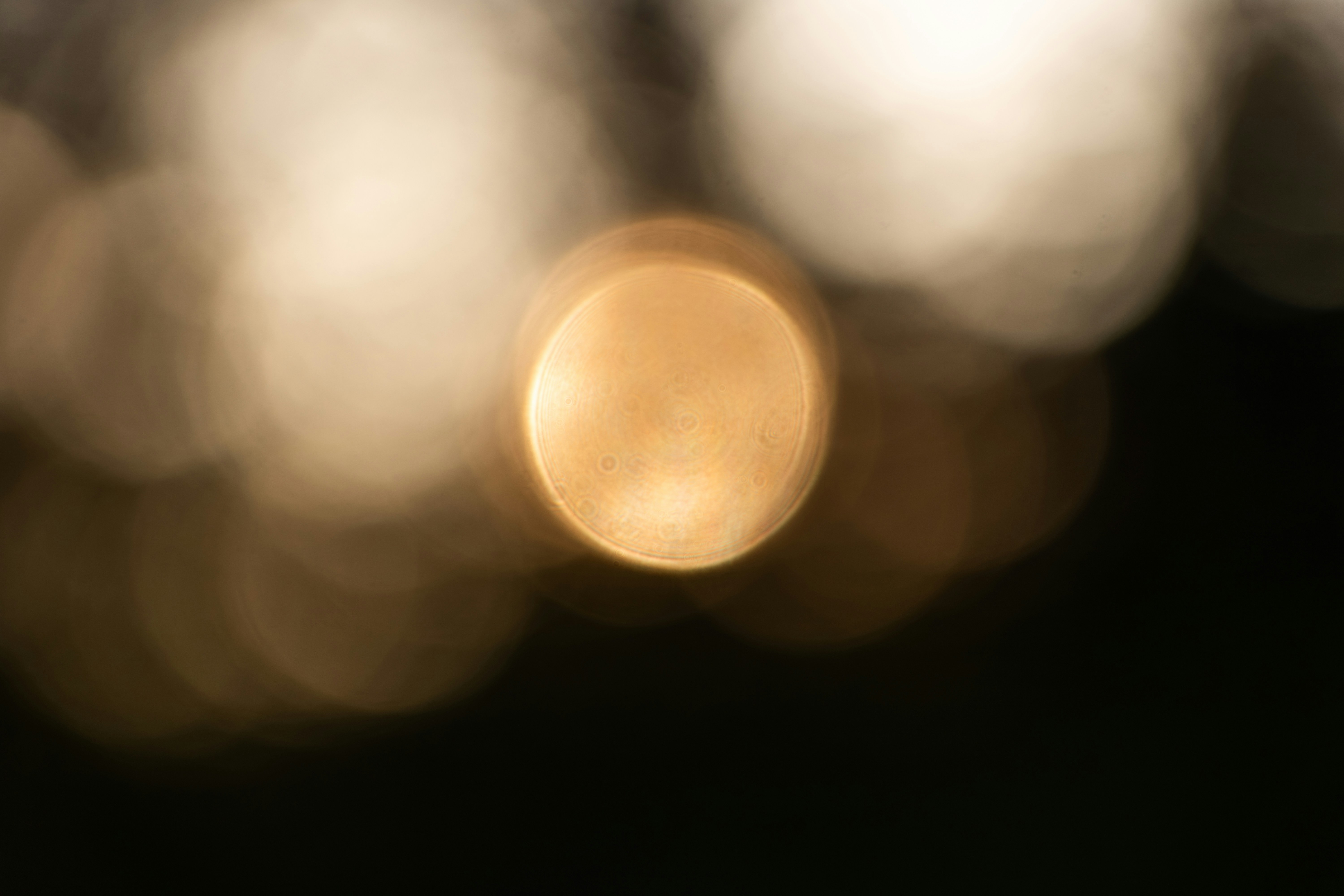 Soft City Glow: Out-of-Focus Orbs in Low Light