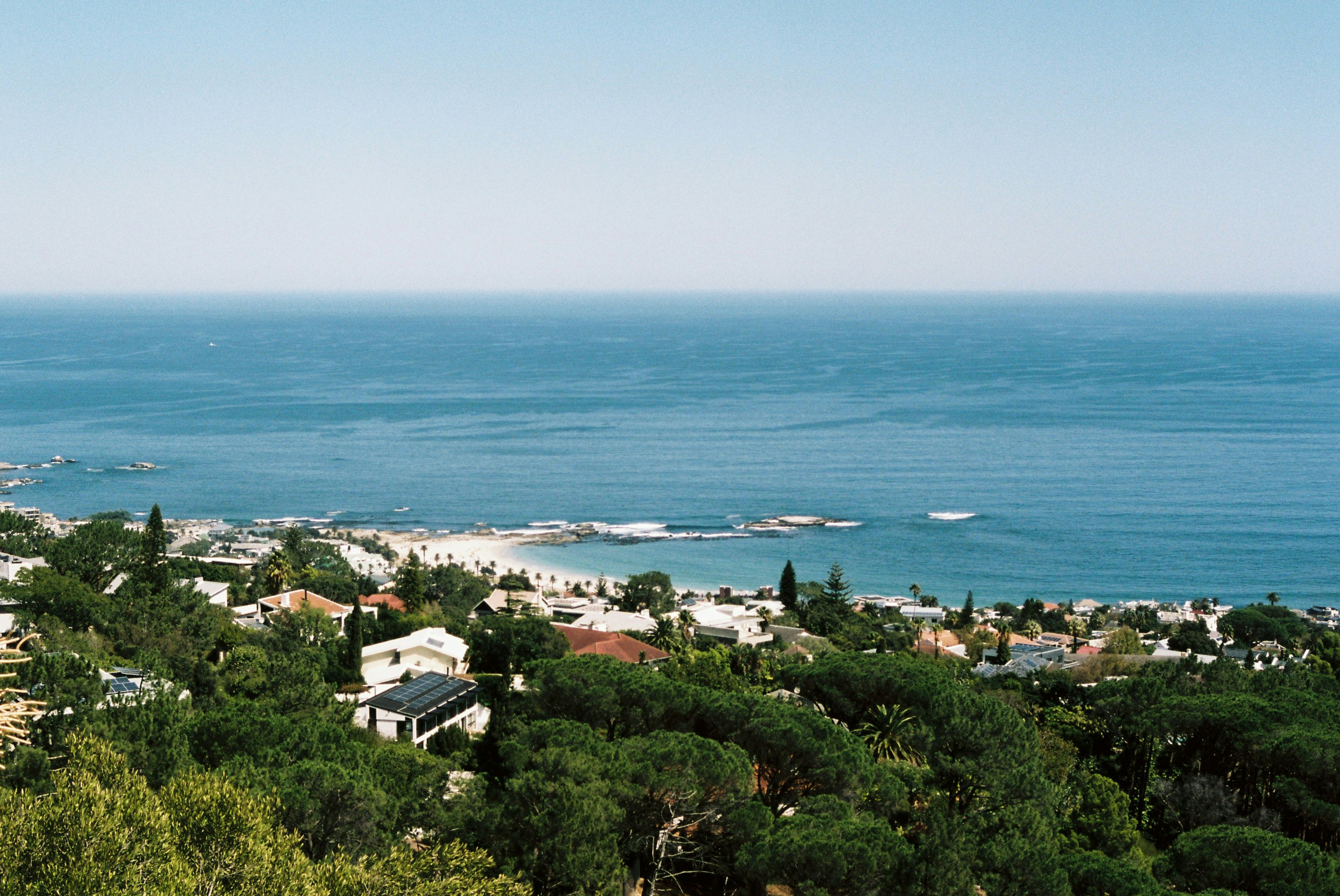 Coastal Vista: Suburbia Meets Sea Horizon