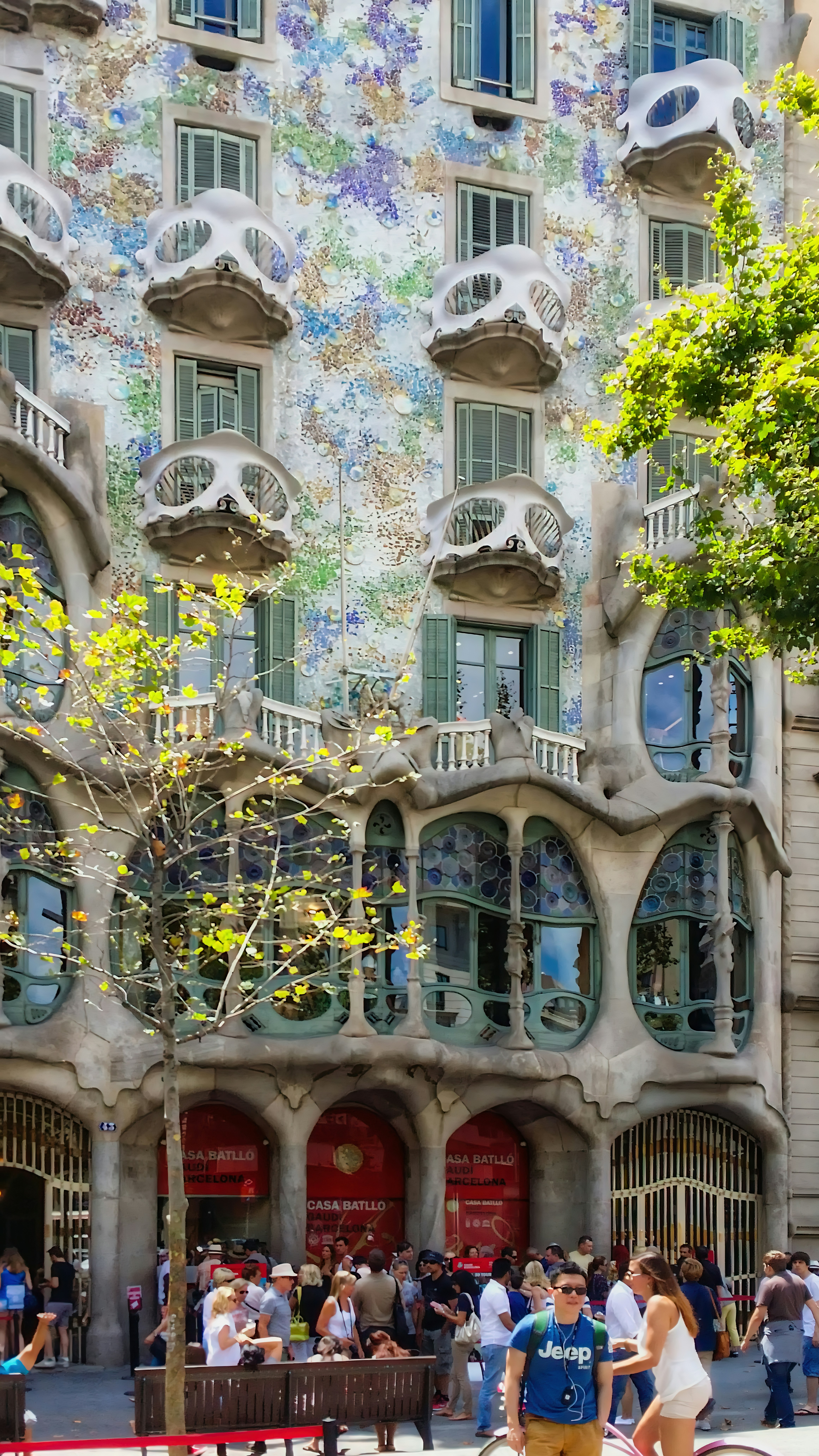 Casa Batlló: Whimsical Façade Amid Urban Pulse