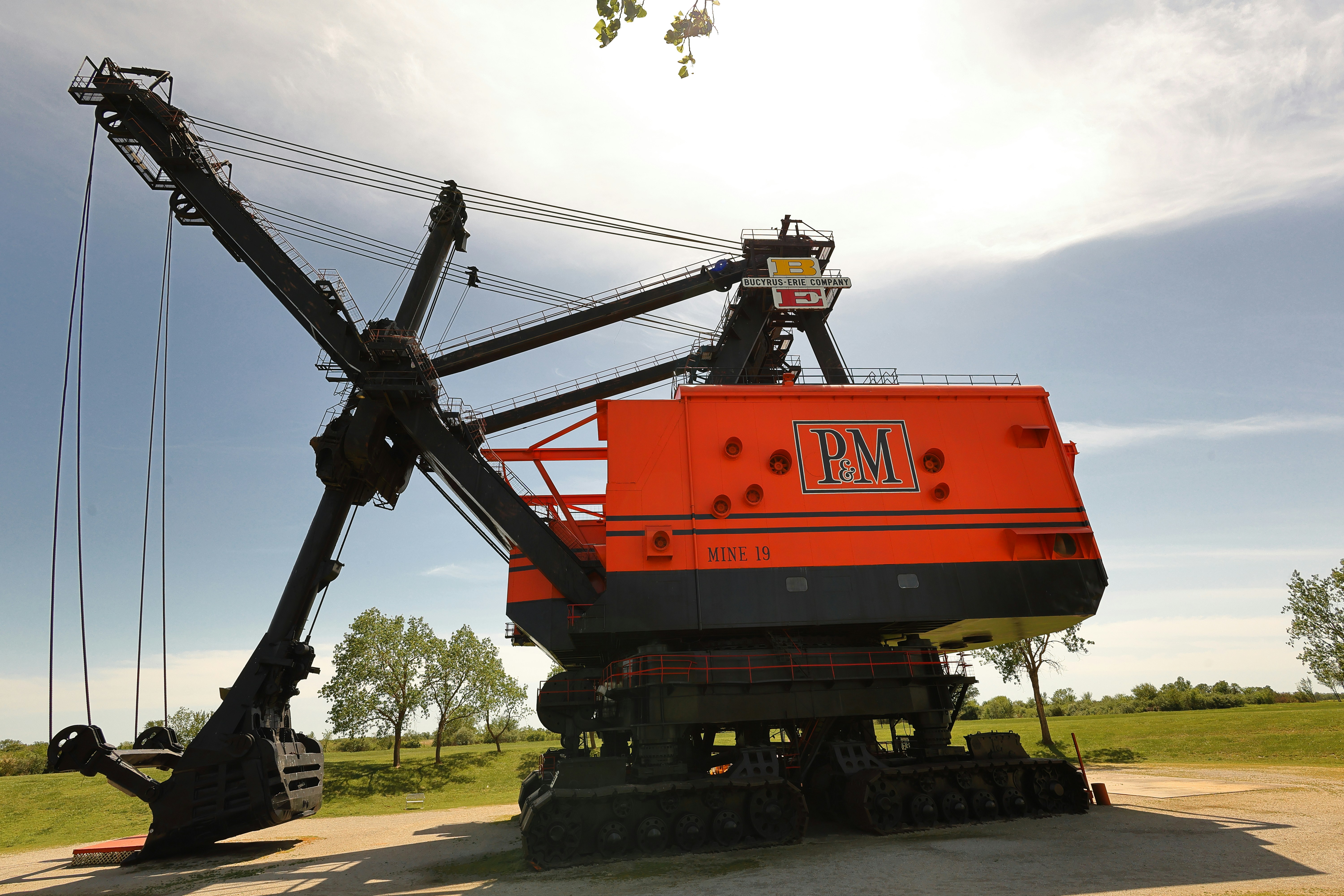 Industrial Colossus: The Mobile Crusher Dominates a Quiet Field