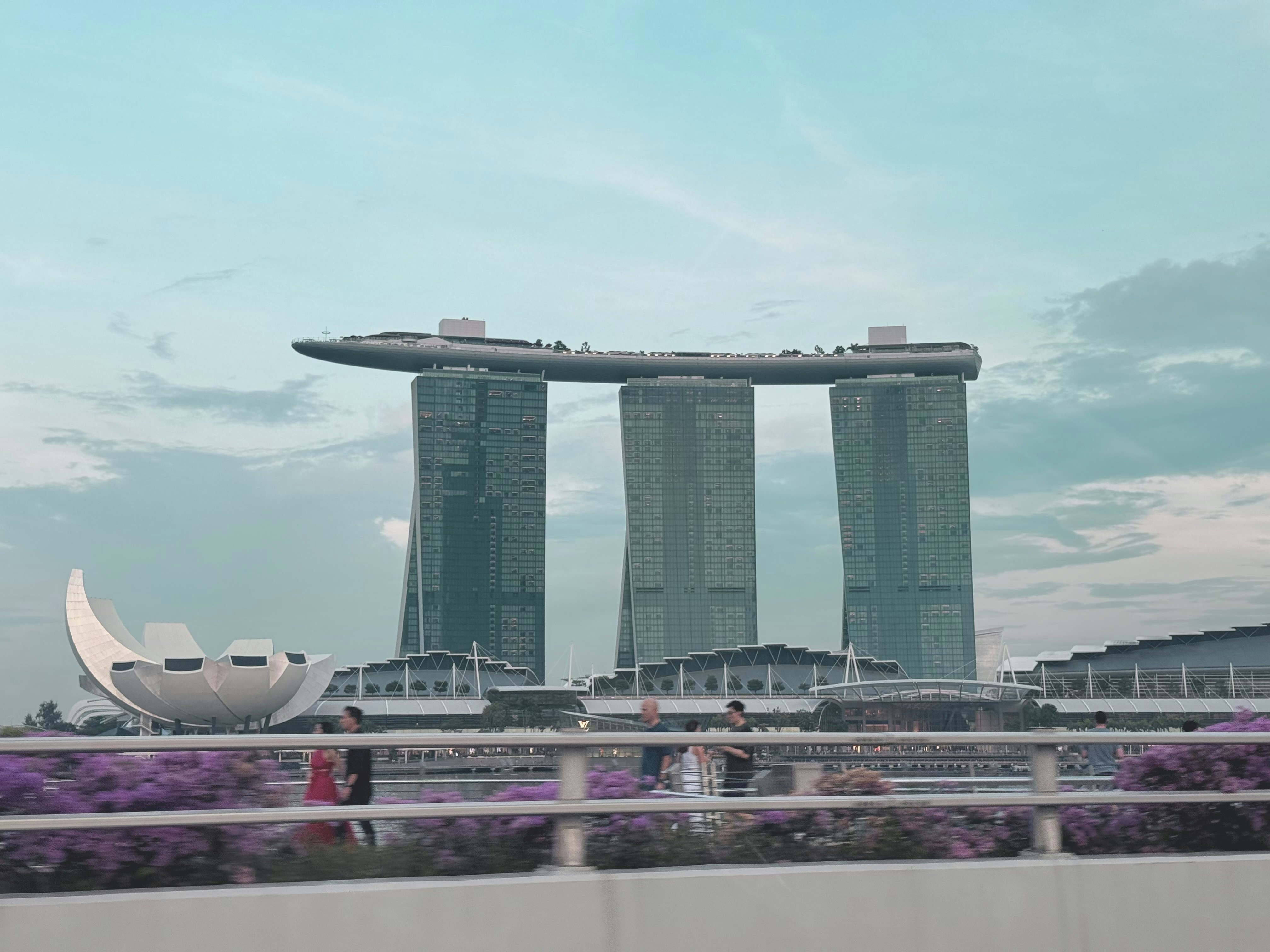 Singapore Skyline: The Marina Bay Triptych Under a Gentle Dusk
