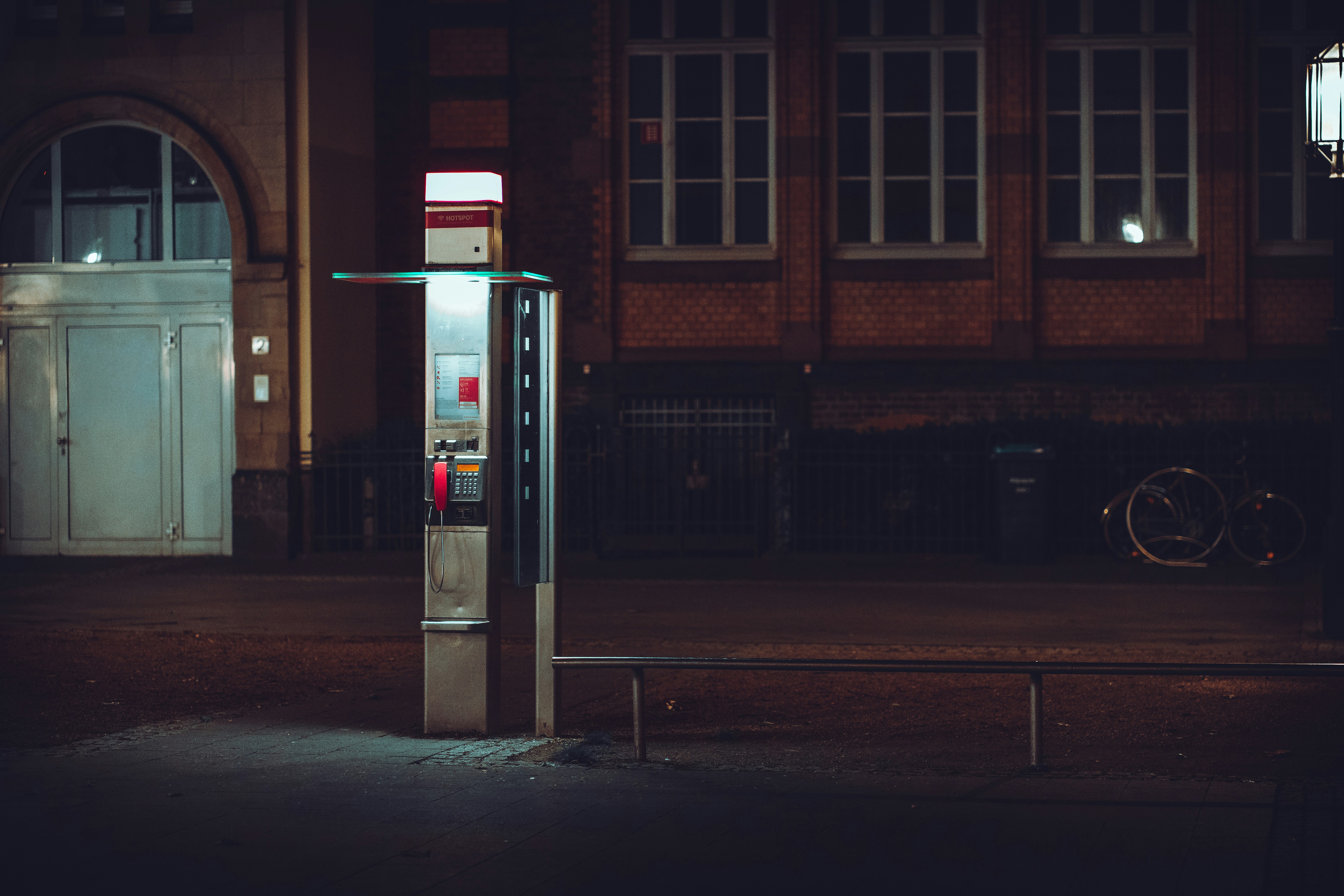 Night Dispatch: A Quiet Gas Station Kiosk in an Urban Quietude