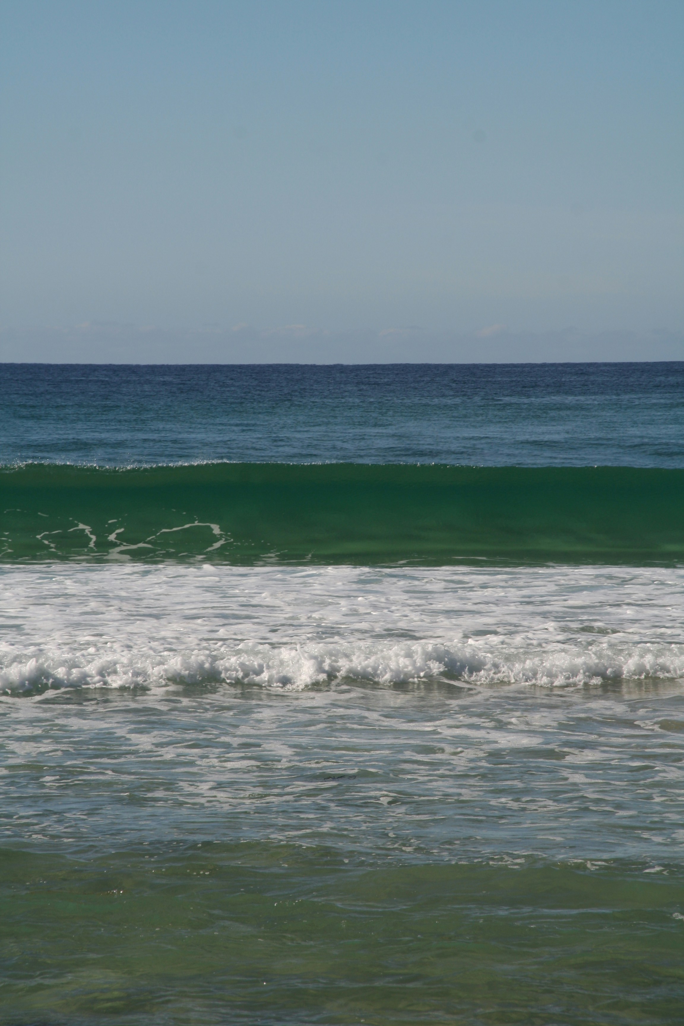 Horizontal Pulse: A Quiet Outlook at the Shore