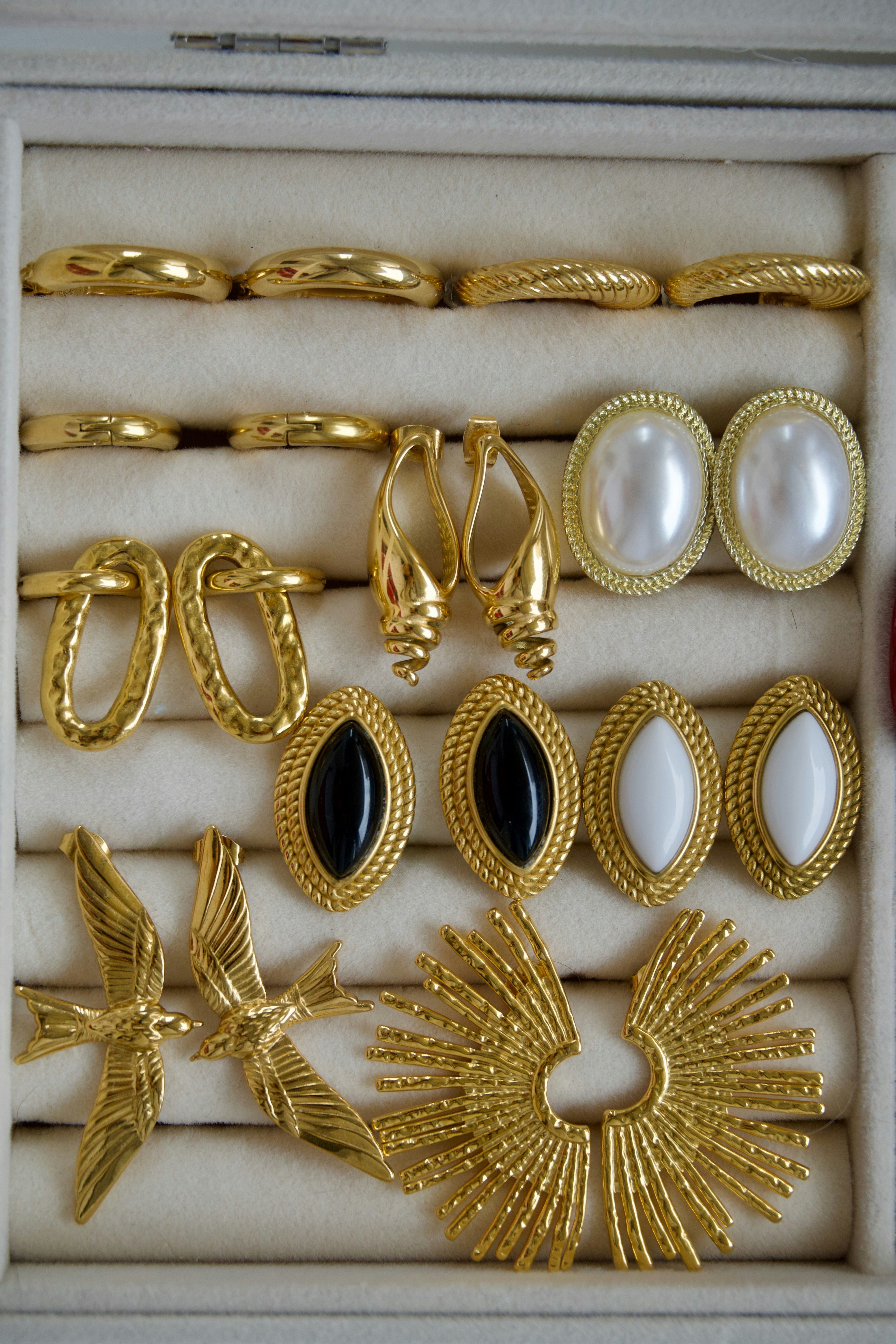 Gold Elegance in a Velvet Drawer: A Jewelry Gallery