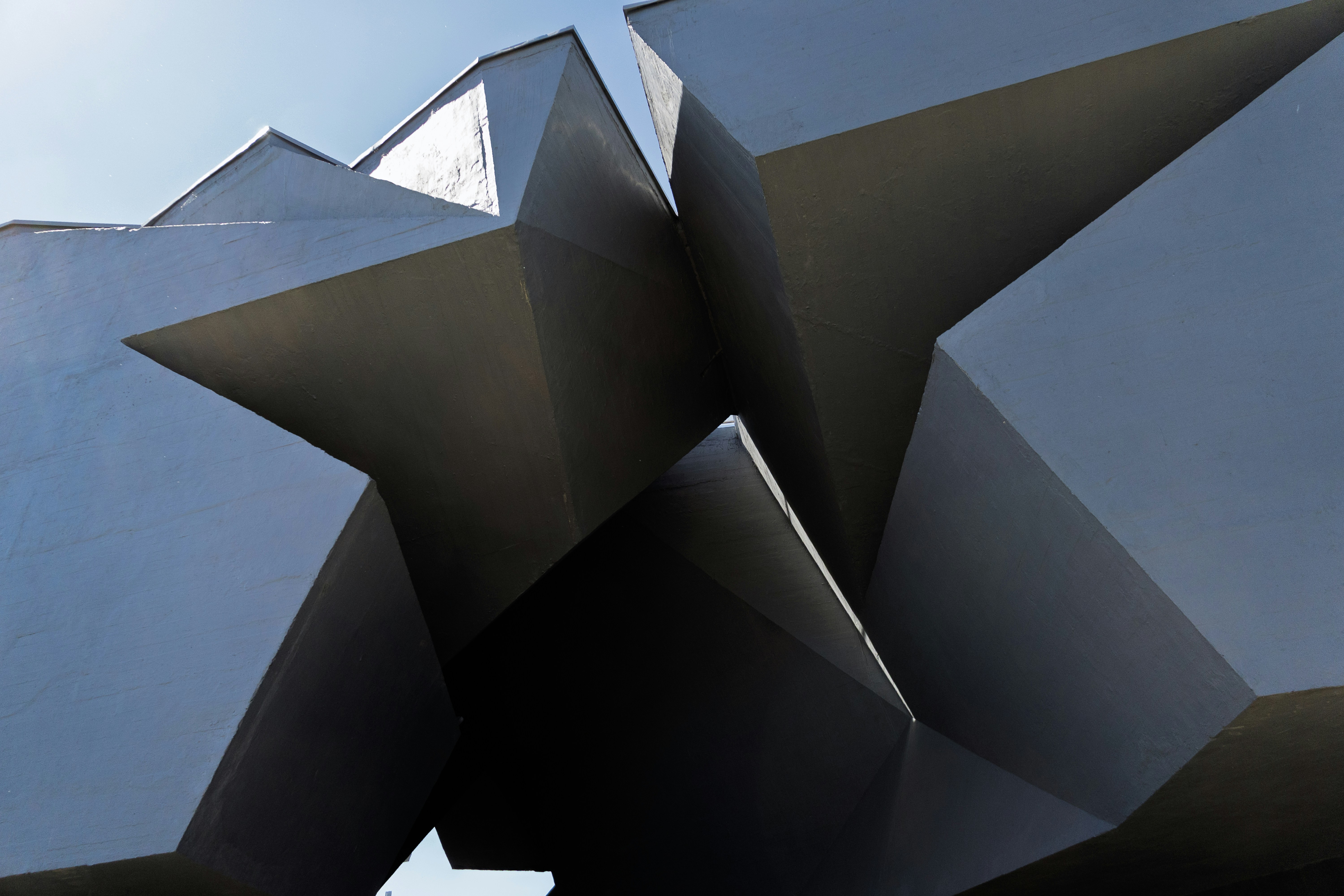 Angular Constellation: The Looming Geometric Monument