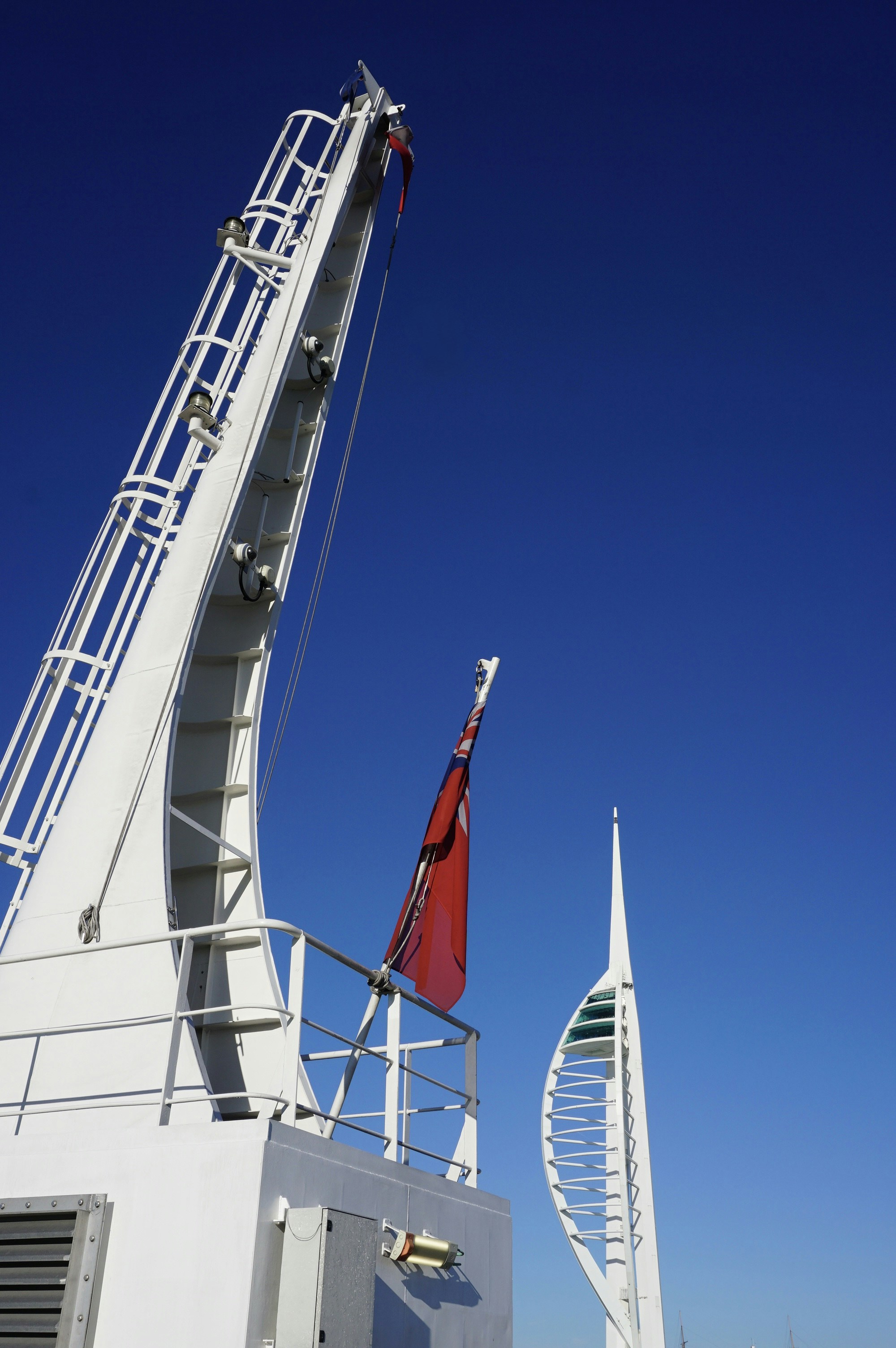 Sail of Structures: A Maritime Mast Reaches the Sky