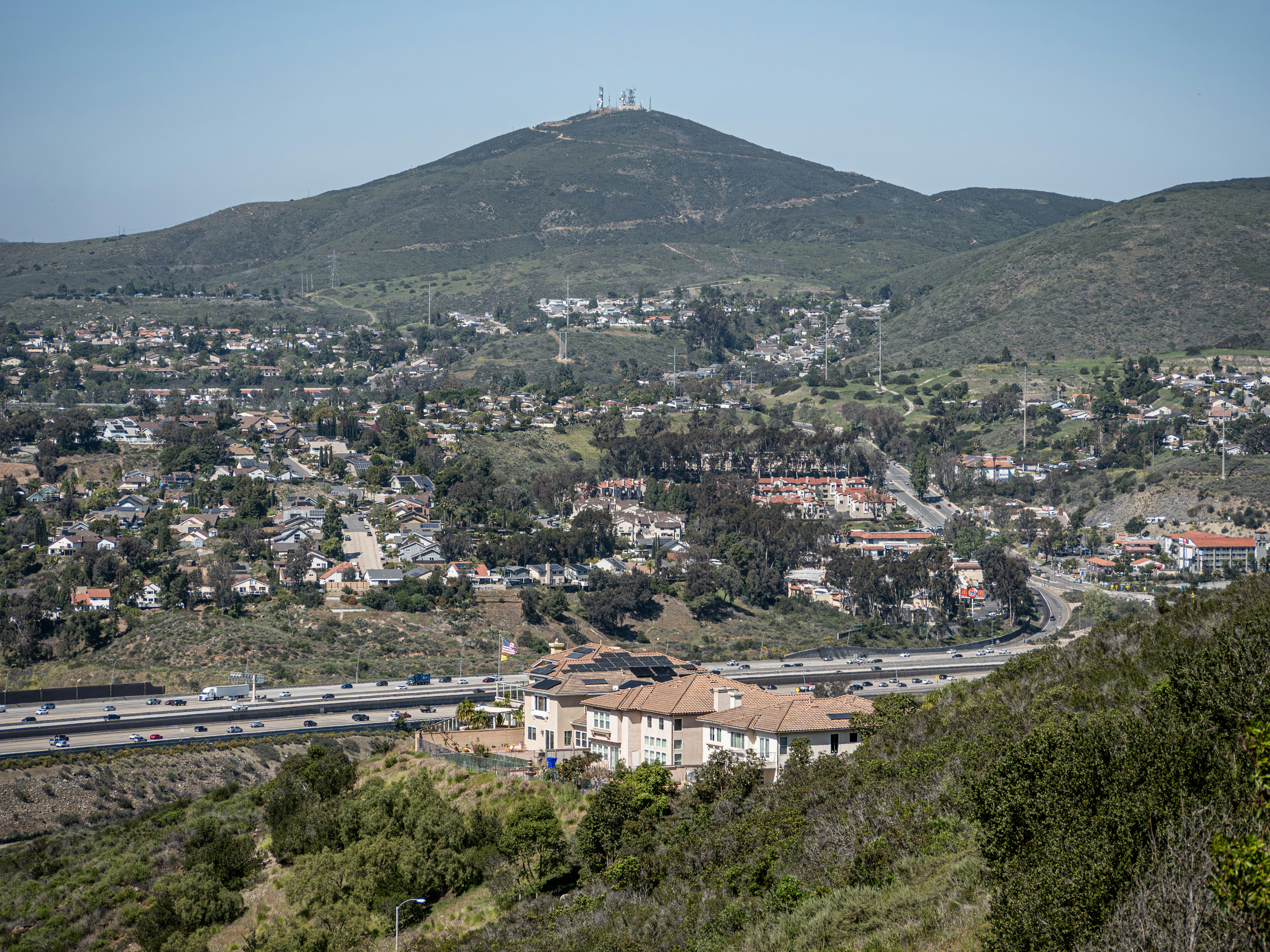 Hillside Skyline: Suburban Spread Beneath a Quiet Peak