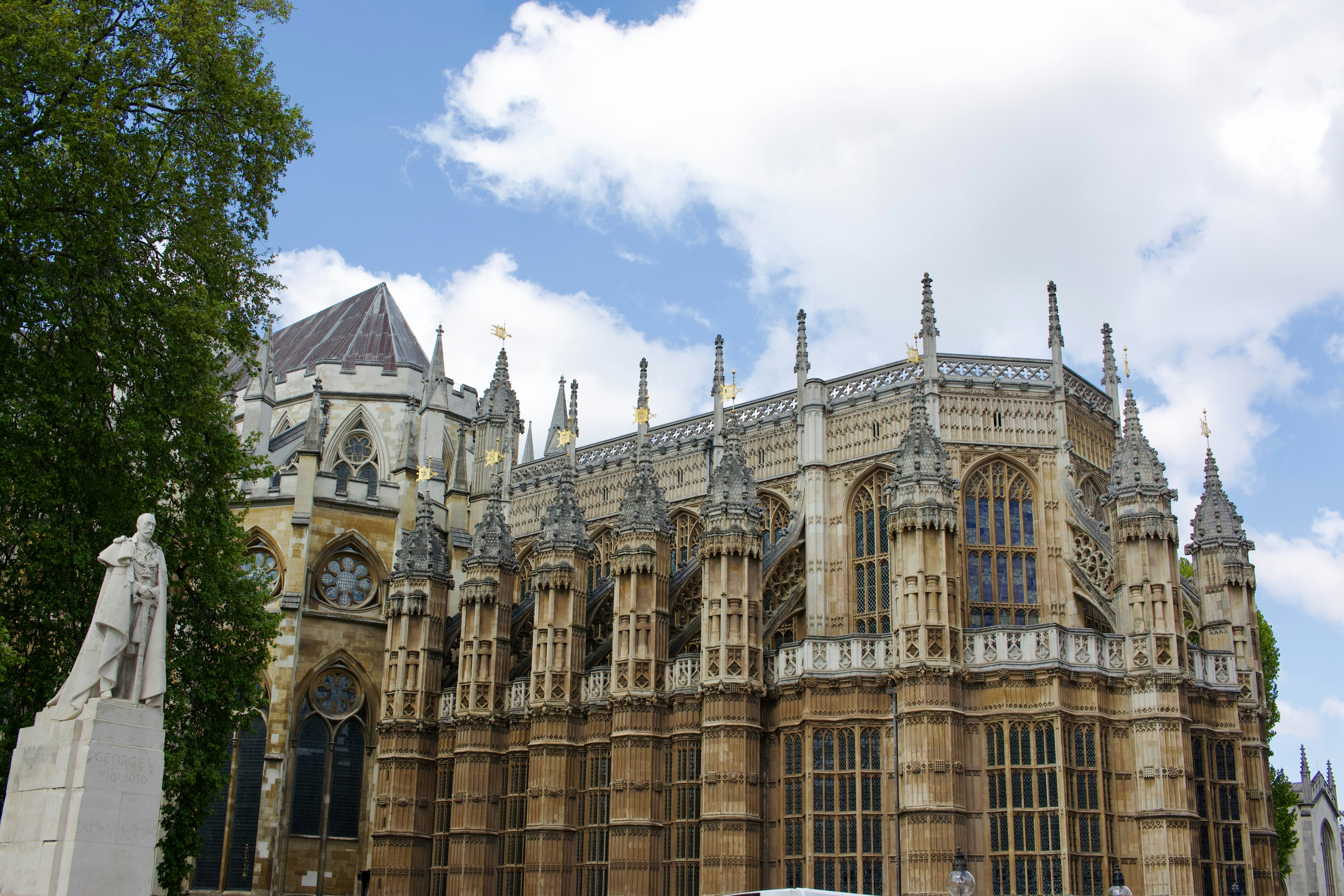 Gothic Grandeur: Facades of Westminster Abbey under a Bright Sky