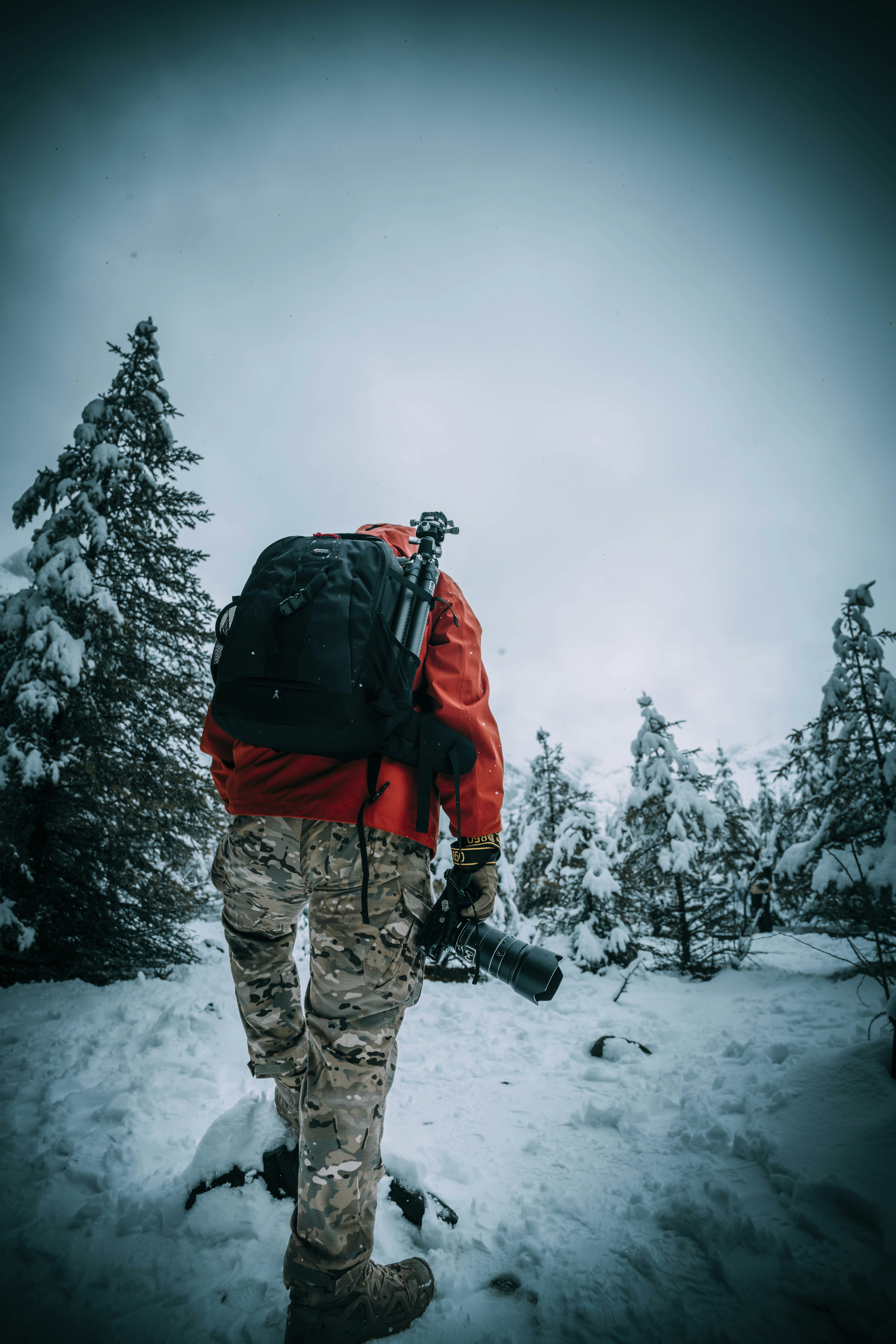 Winter Trek: The Backpacker with a Lens
