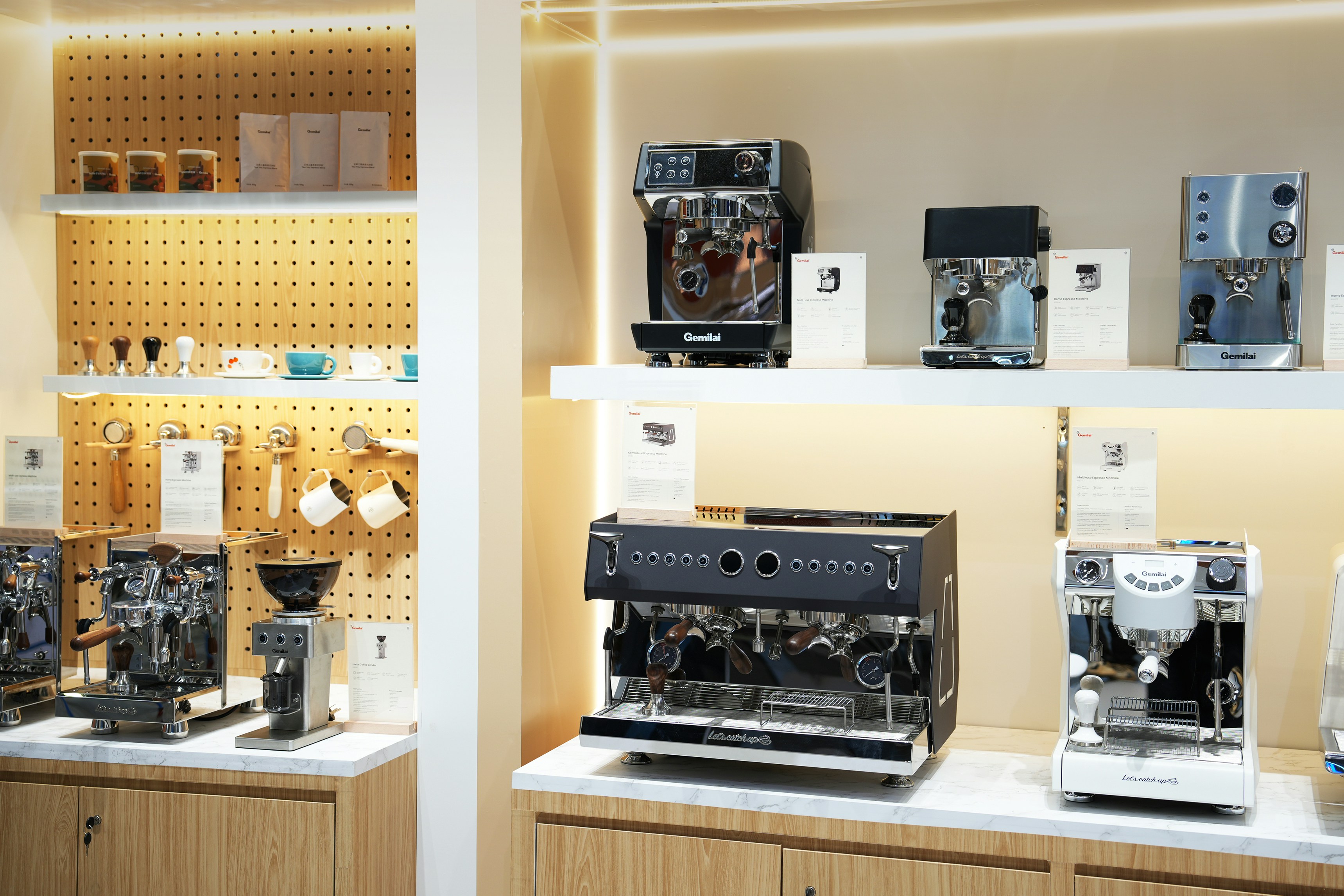 Precision Meets Craft: A Clean lineup of Semi‑Pro Espresso Machines in a Bright Showroom