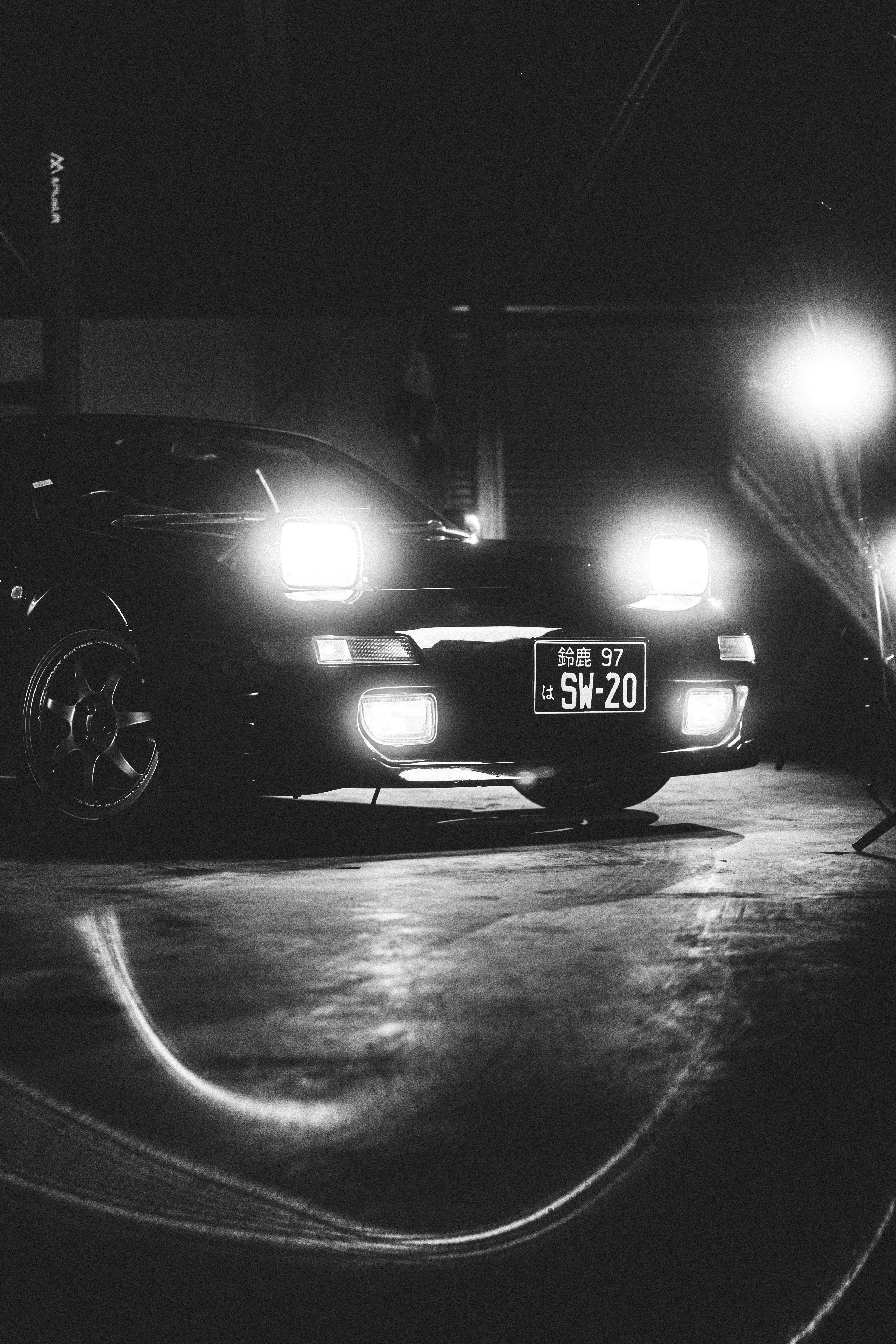 Headlights in the Night: A Japanese Classic in Mono